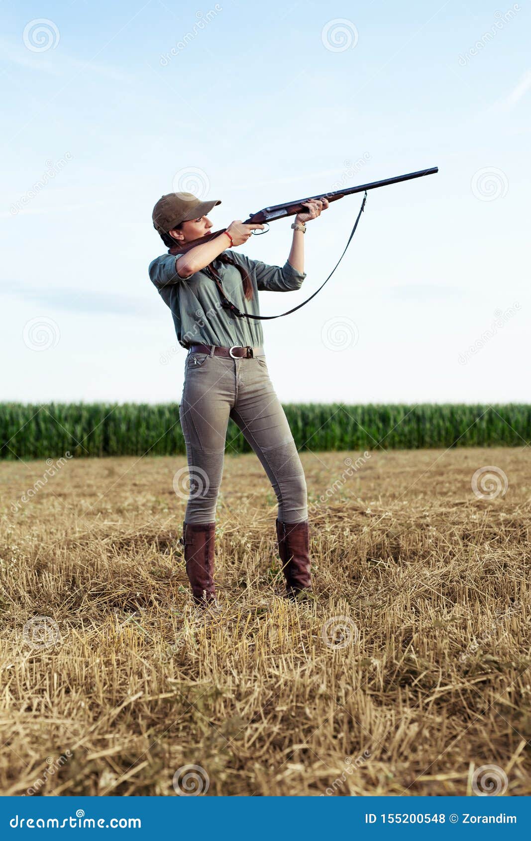 Female Hunter Aiming with Her Weapon. Stock Photo - Image of rifle ...