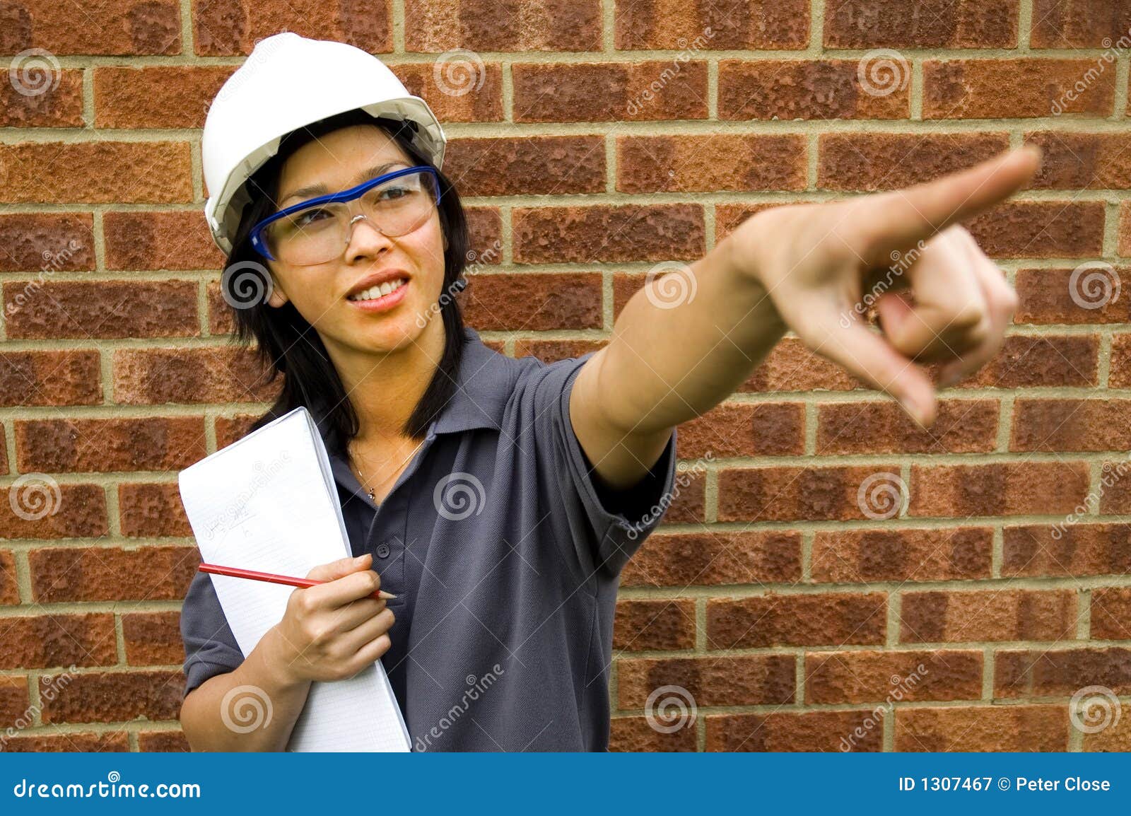 The Inspector Or Engineer Is Inspecting The Building Structure And The ... The Inspector Or Engineer Is Inspecting The Building Structure And The ...