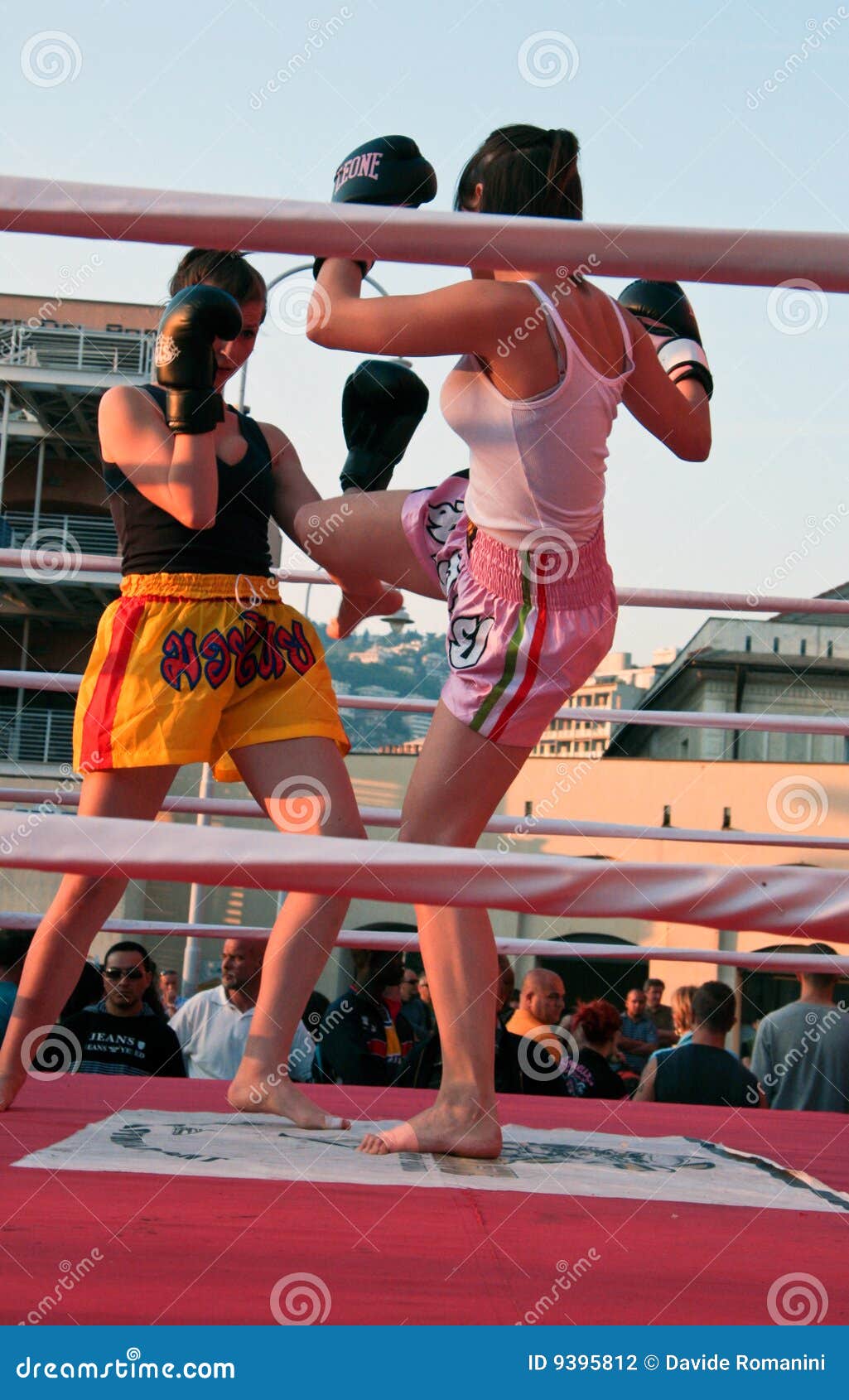 Female kickboxing editorial photography. Image of porto - 9395812