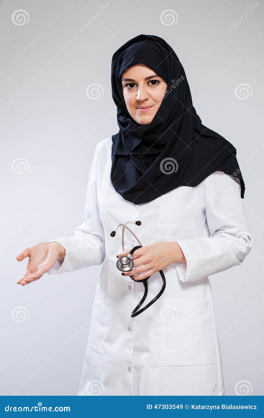 Female muslim doctor stock image. Image of muslim, islam - 47303549