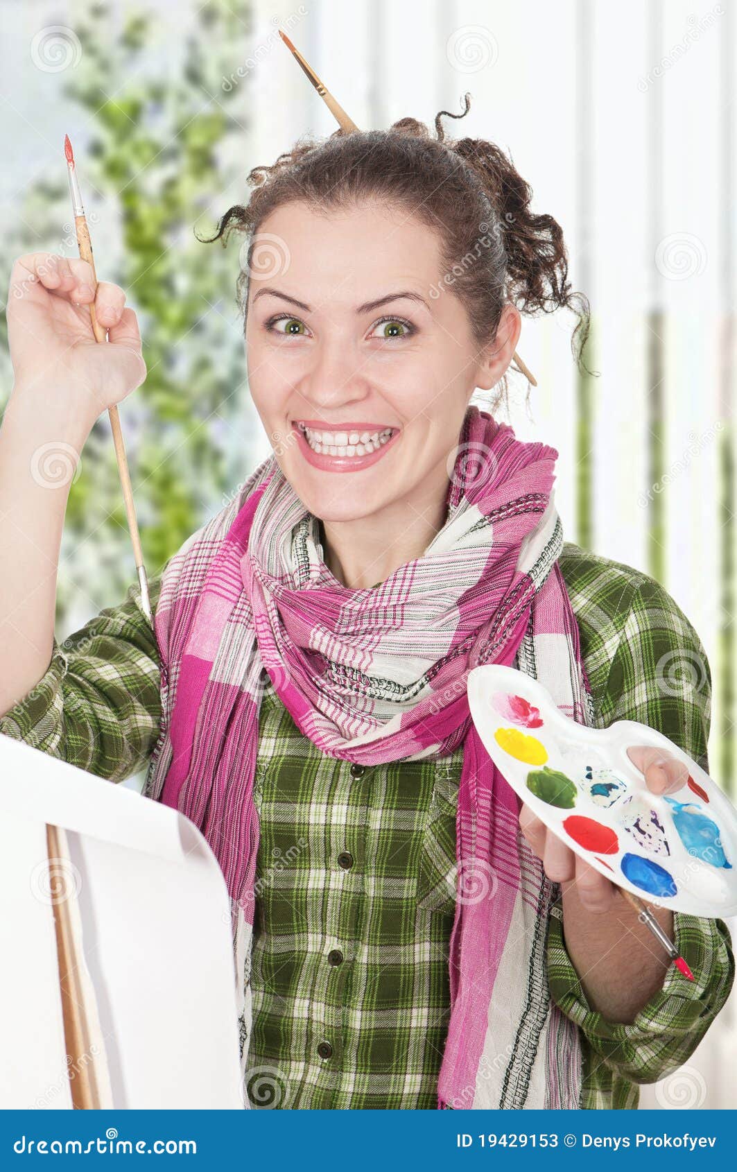 Female painter stock image. Image of cute, easel, beauty - 19429153