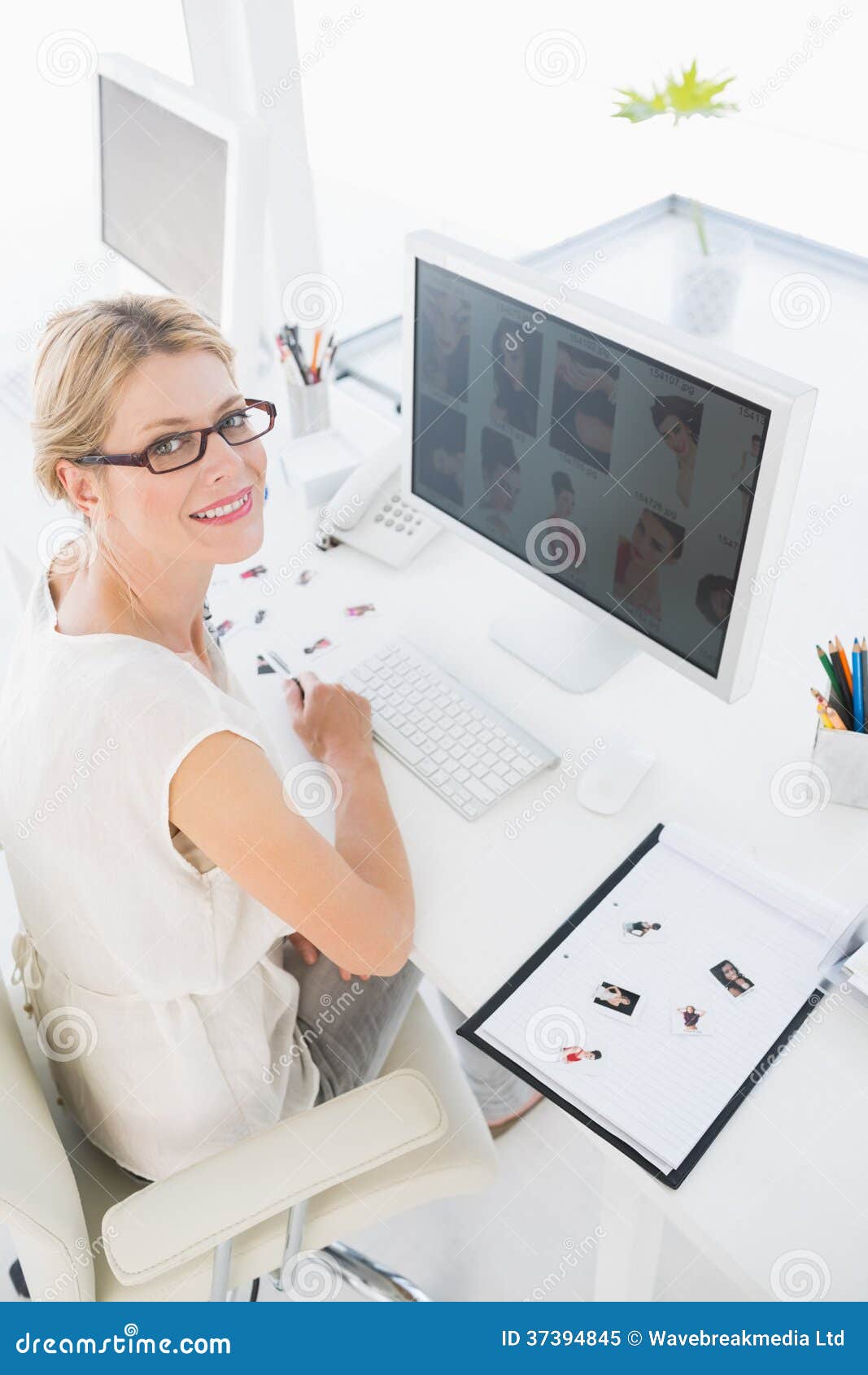 Female Photo Editor Working on Computer Stock Image - Image of ...