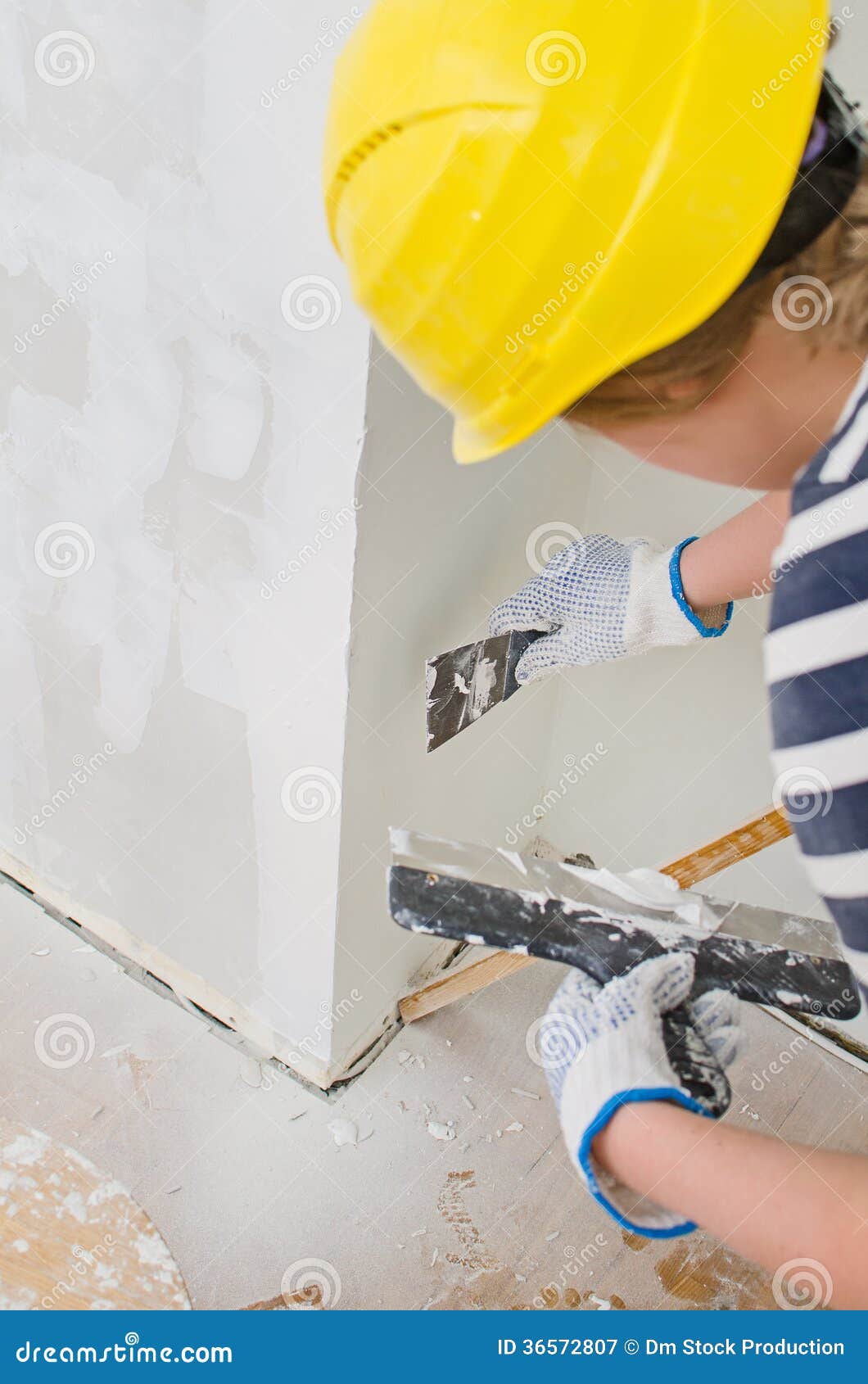 Female Plasterer Repairs Wall Stock Image - Image of interior, project ...