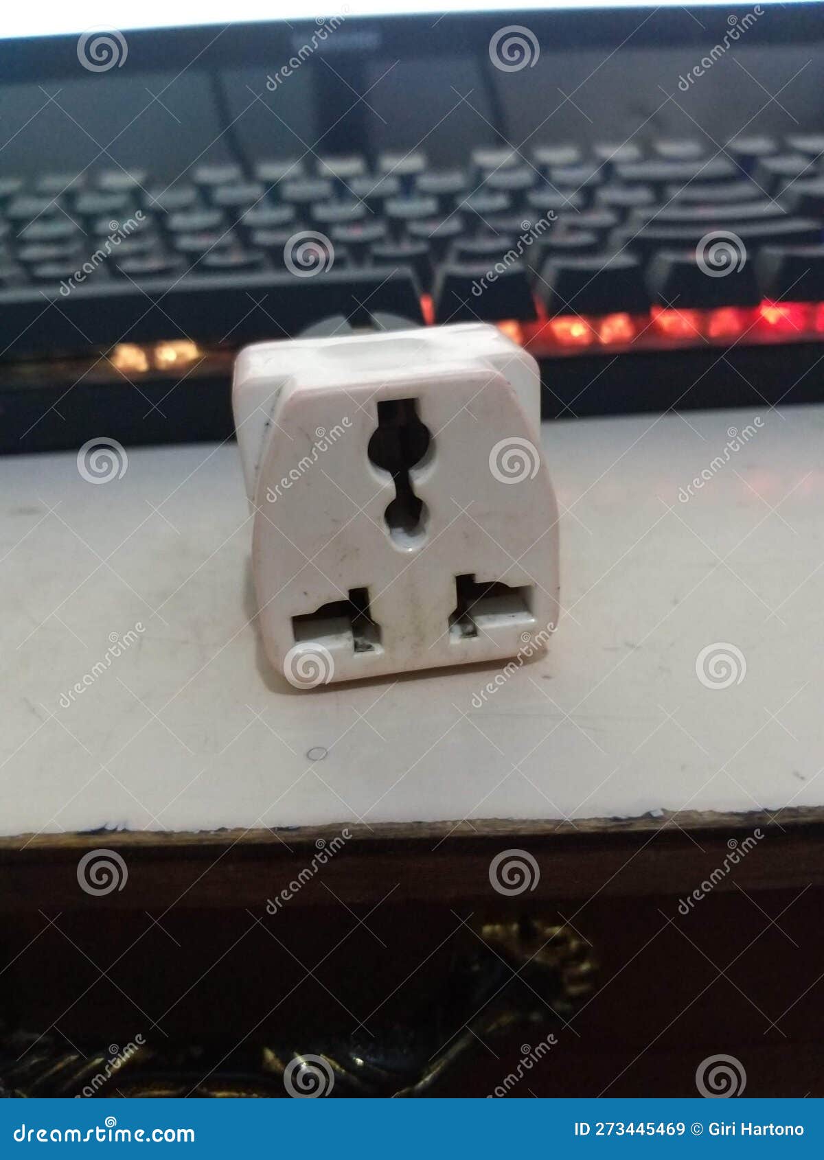 A female plug with 3 hole stock image. Image of electricity - 273445469