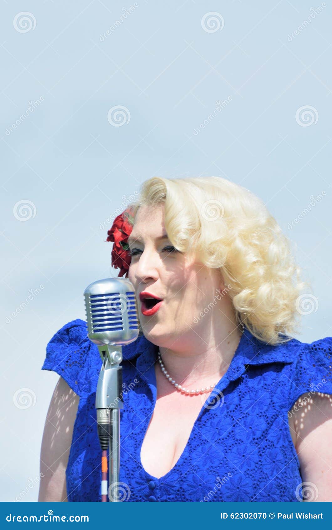 Female Retro Singer in Front of Microphone Editorial Image - Image of ...