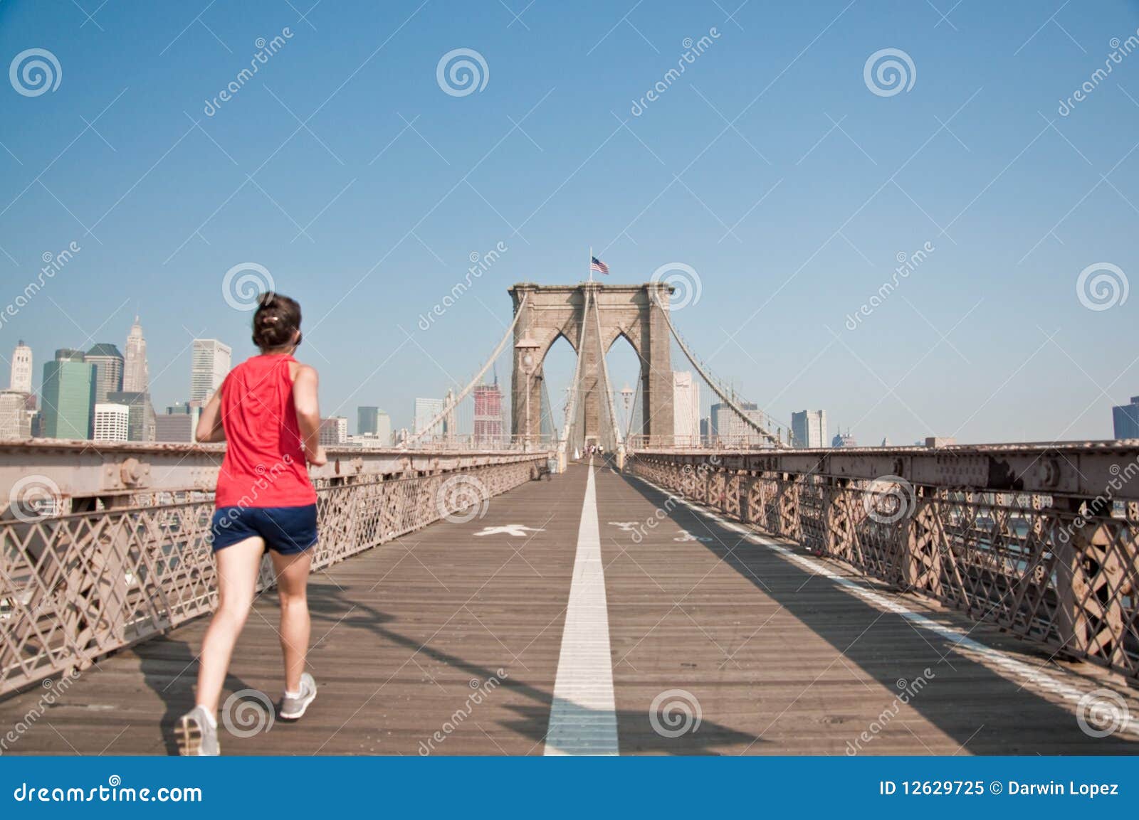 Female Runner Going Though Brooklyn Bridge Editorial Image - Image of ...