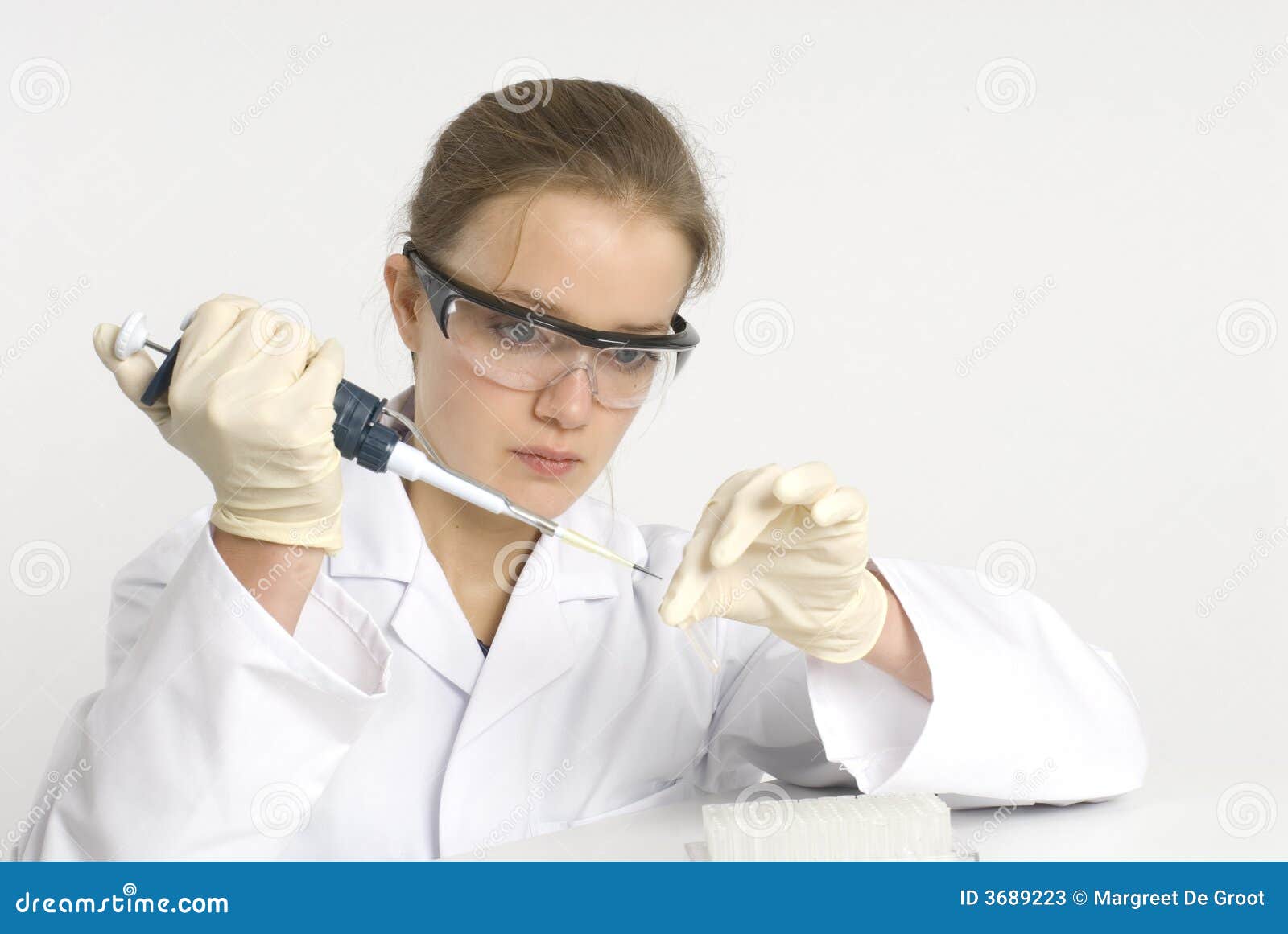 Female scientist stock image. Image of toxic, coat, experiment - 3689223