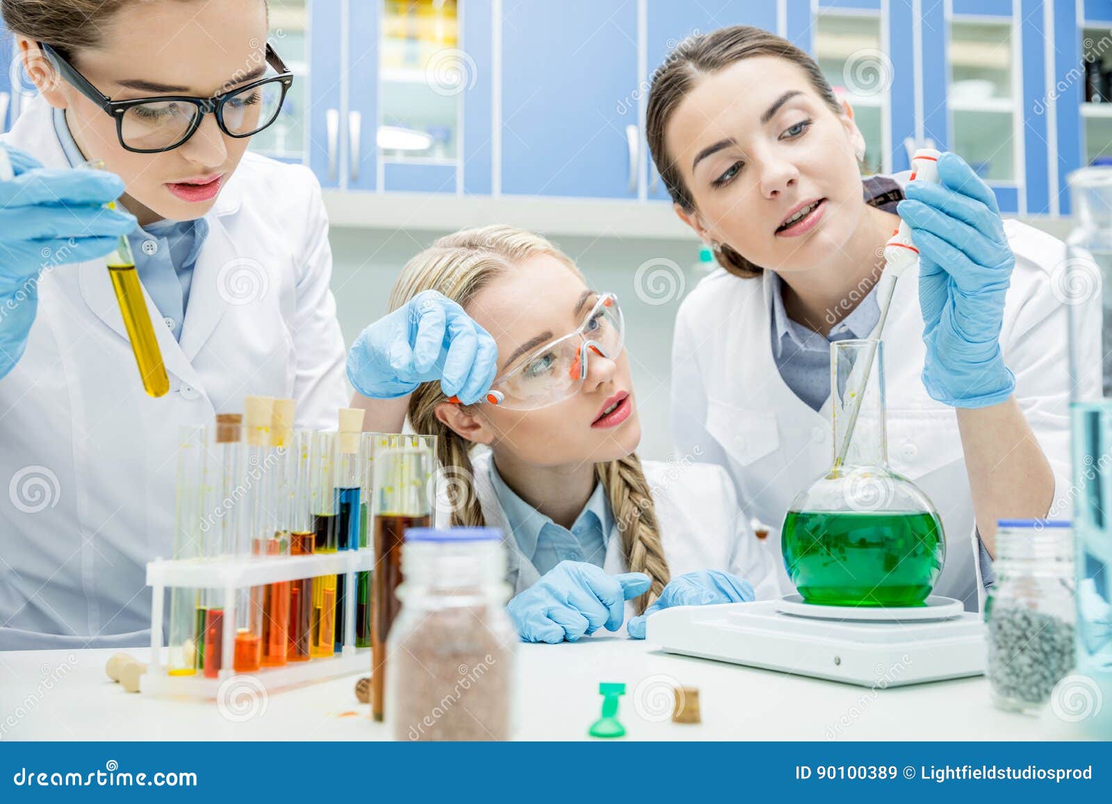 Female scientists in lab stock image. Image of experience - 90100389