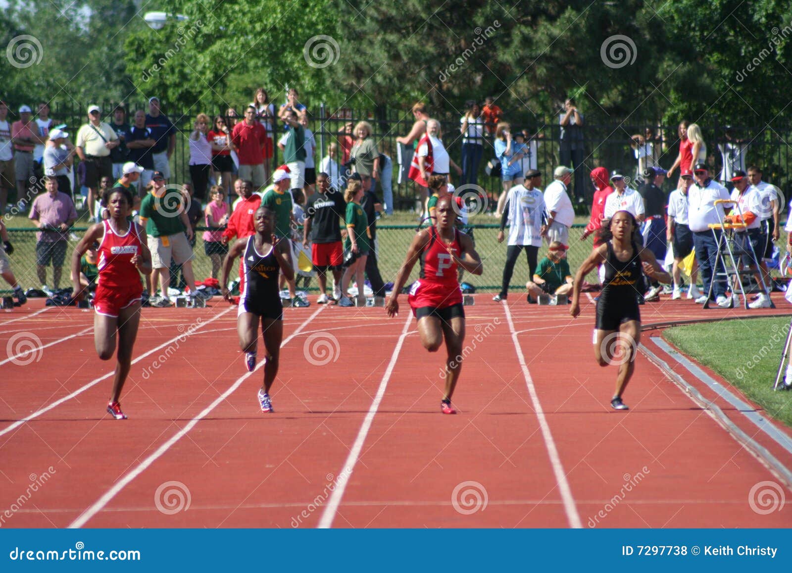 Female sprinters editorial stock photo. Image of muscles - 7297738