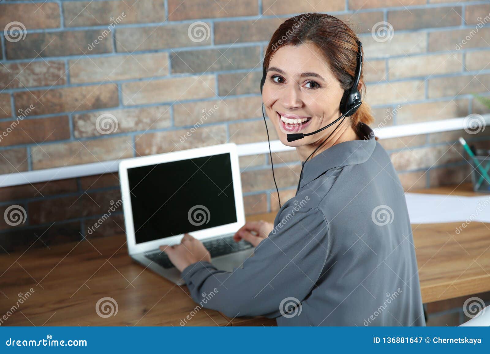Female Technical Support Operator with Headset Stock Image - Image of ...