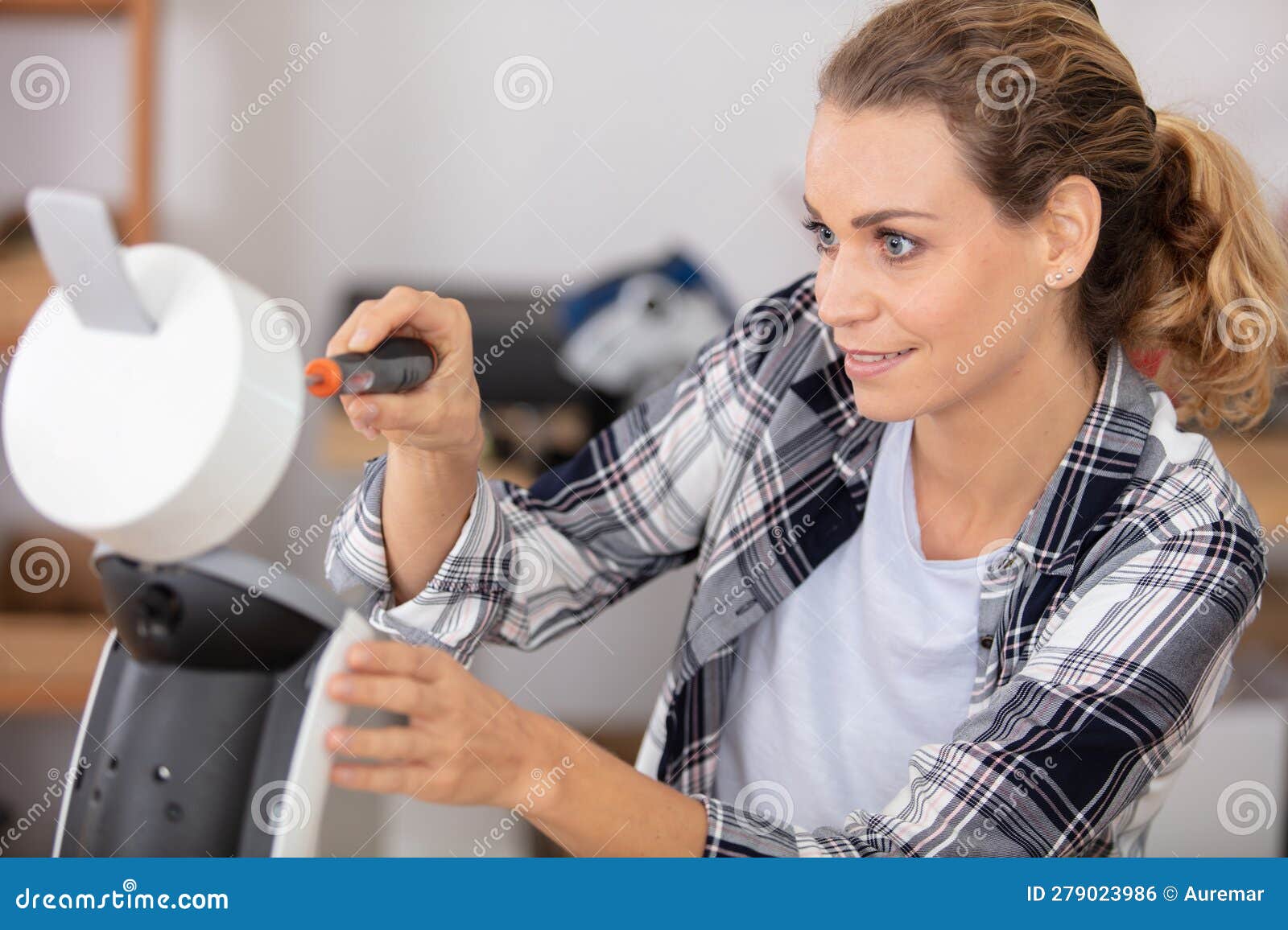 Female Technician Repairing Broken Coffee Machine Stock Photo - Image ...