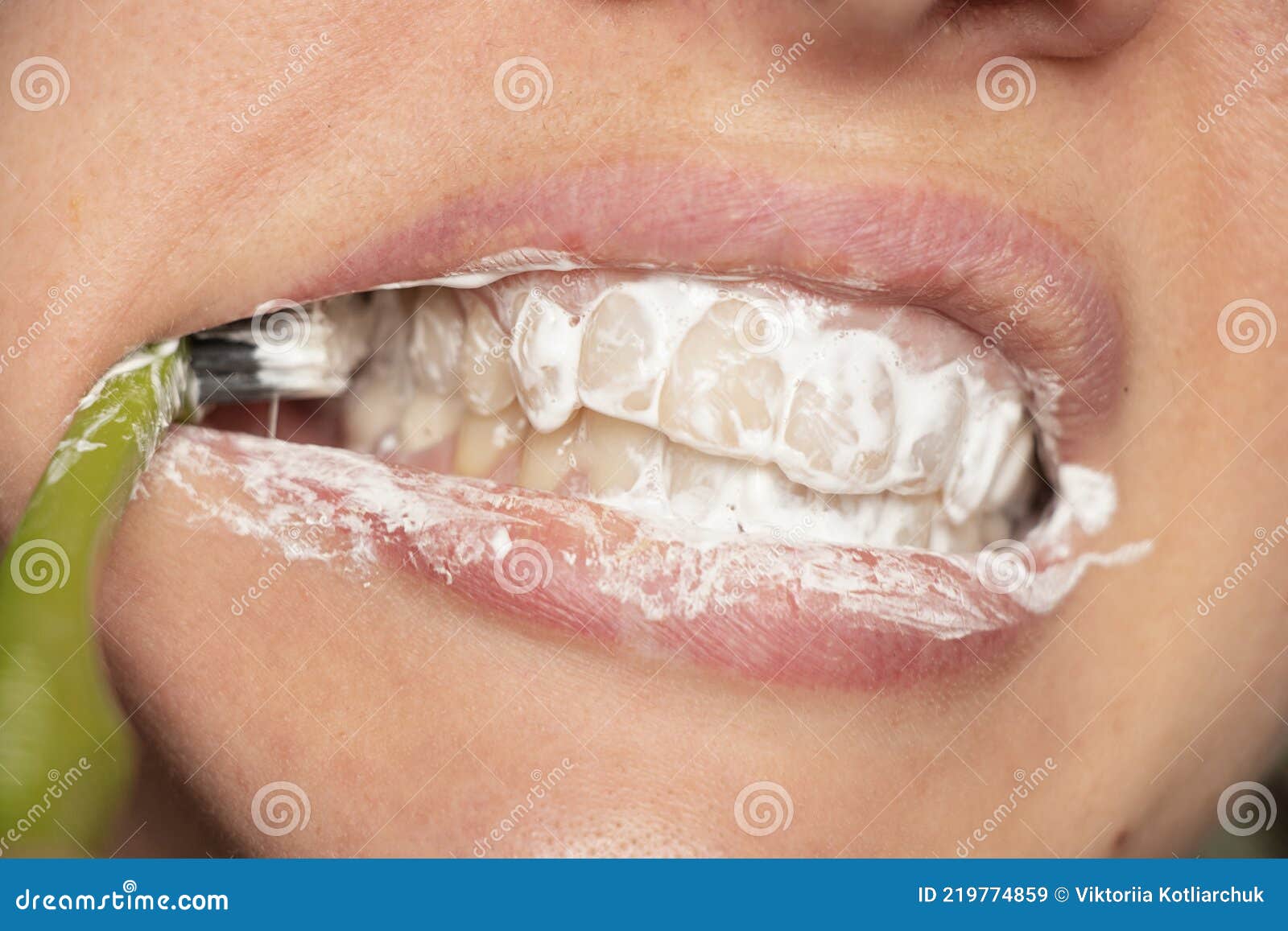 Female Teeth in Toothpaste Brushing Teeth Close-up Stock Image - Image ...