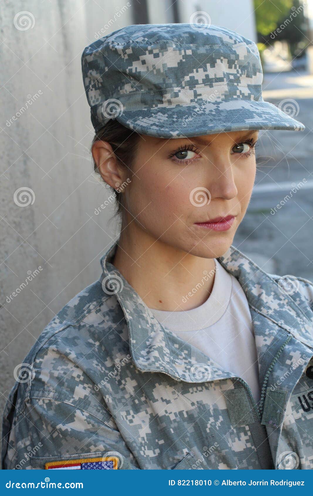 American Army Female Soldiers