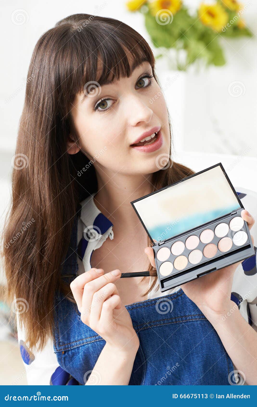 Female Vlogger Presenting Make Up Tutorial Video Stock Image - Image of ...