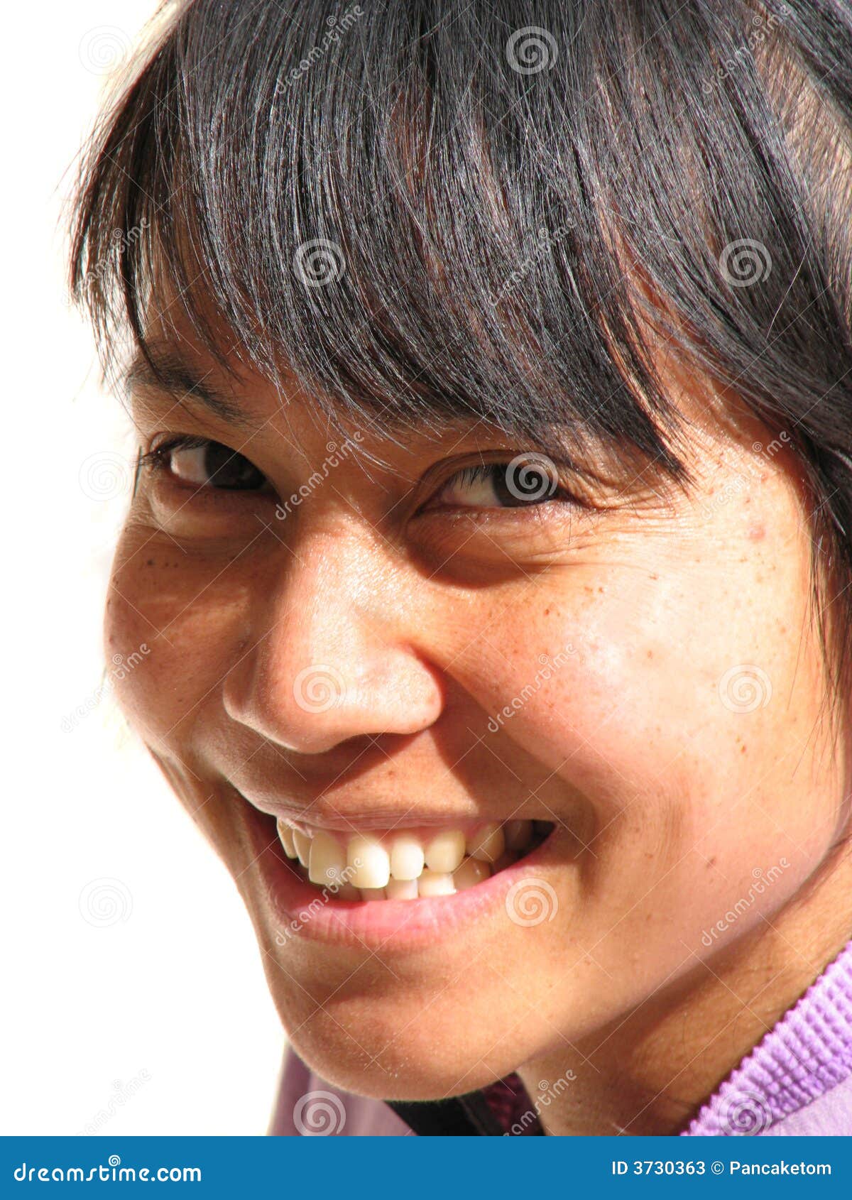 Femme asiatique de sourire image stock. Image du heureux - 3730363