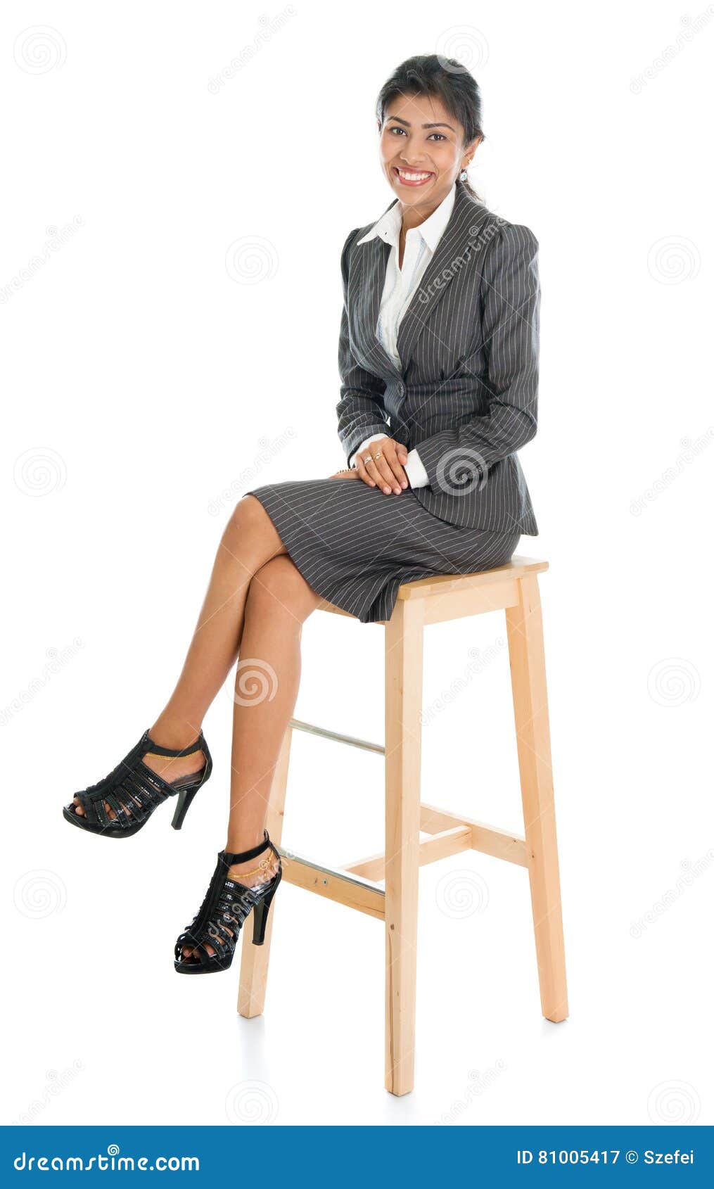 Femme Daffaires Noire Assise Sur La Chaise Image Stock Image Du