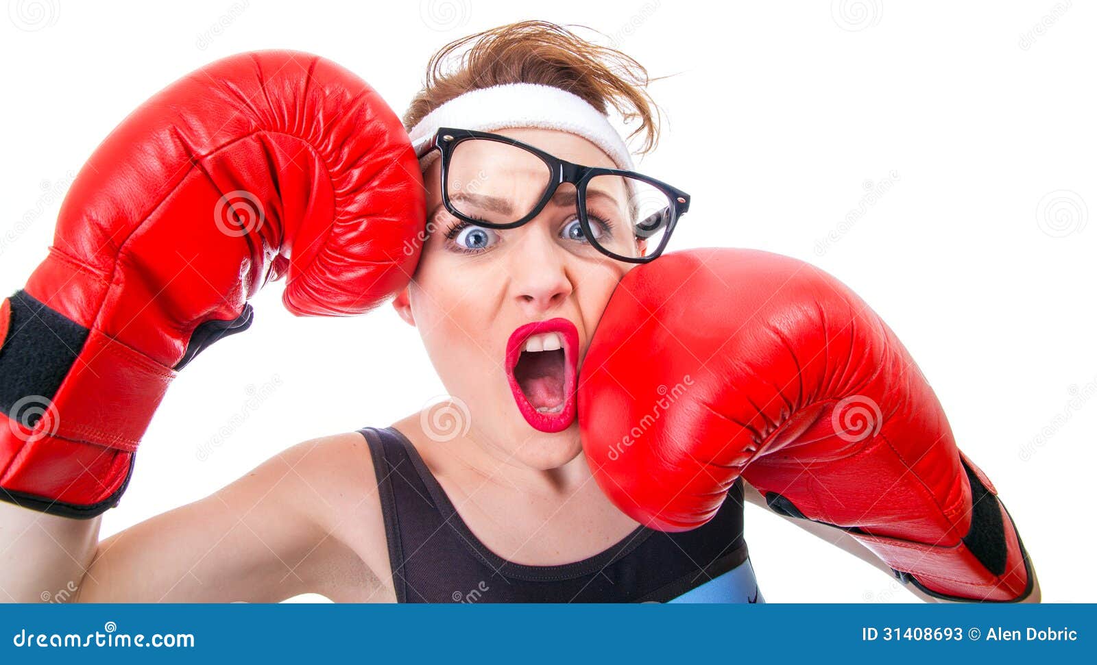Femme drôle de boxeur image stock. Image du aptitude - 31408693