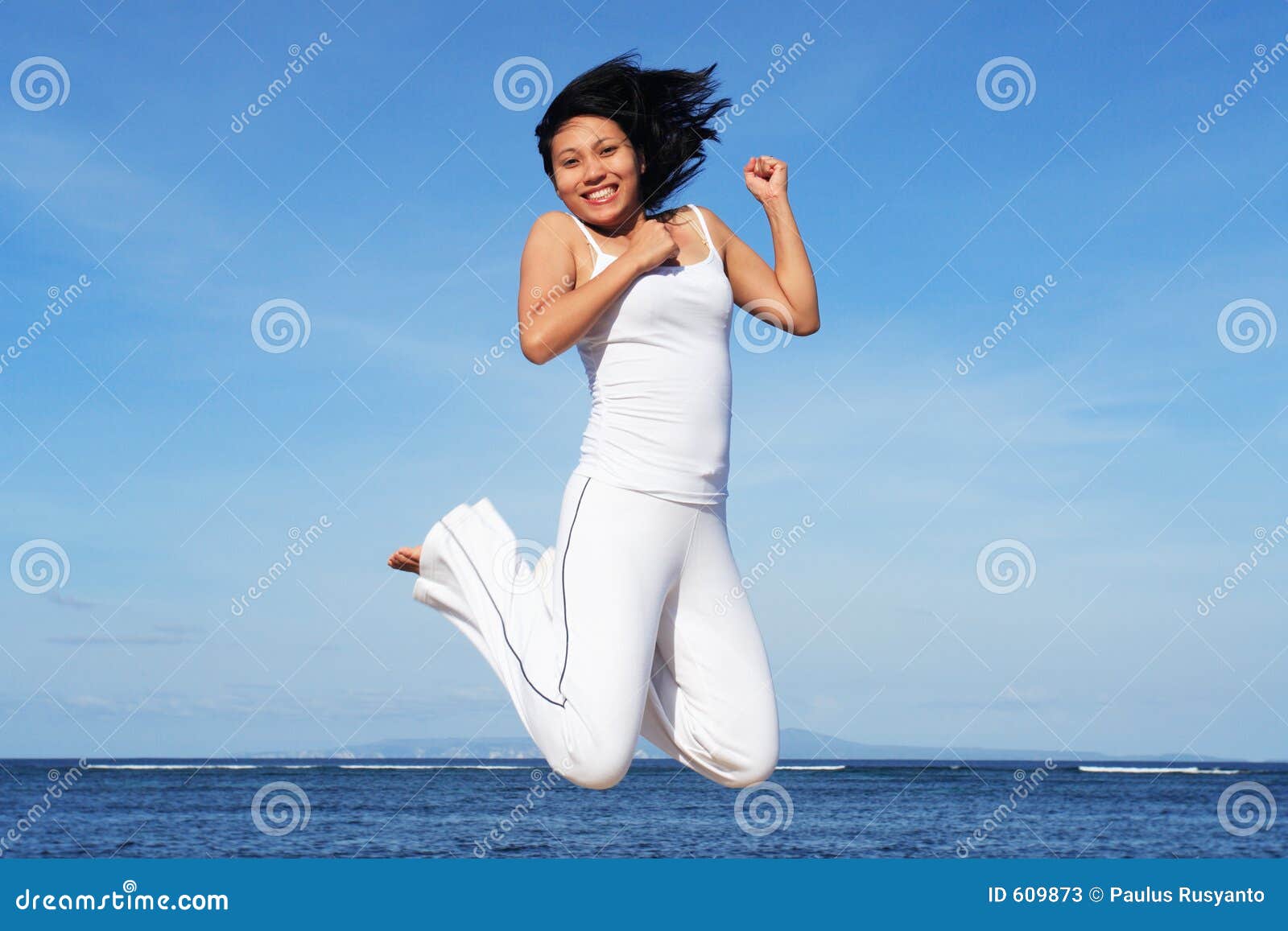 Femme en bonne santé image stock. Image du brancher, été - 609873