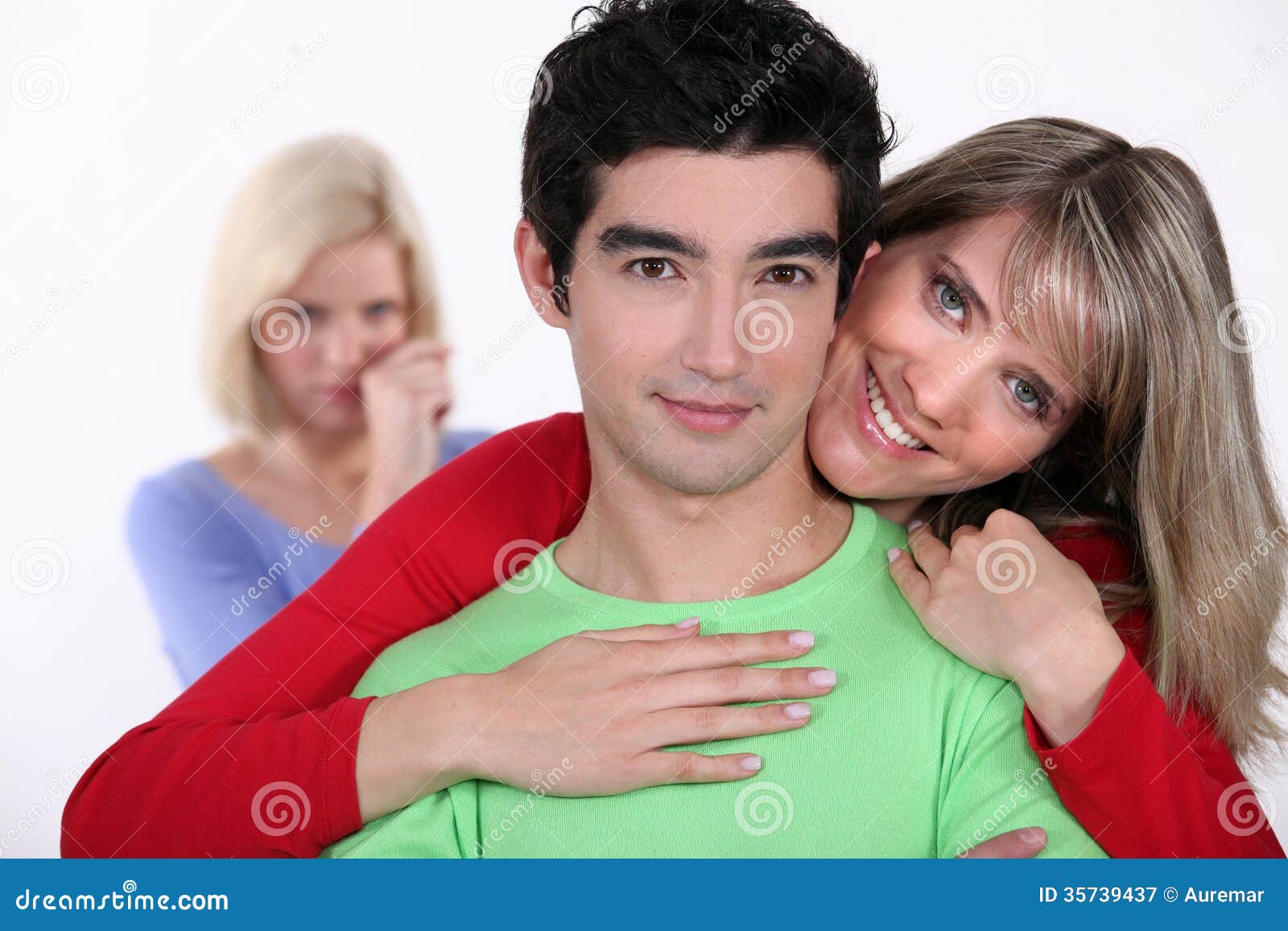 Femme jalouse des couples image stock. Image du extérieur - 35739437