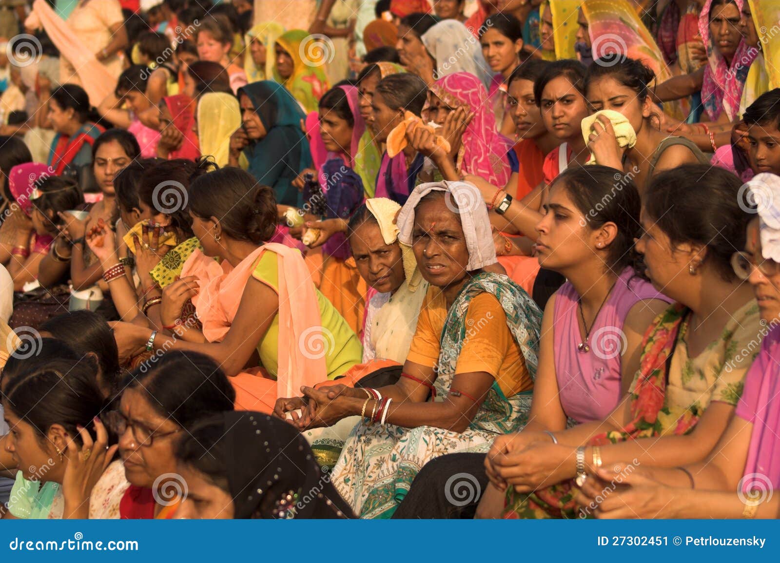 Femmes indiens photo éditorial. Image of pakistan, cadre - 27302451