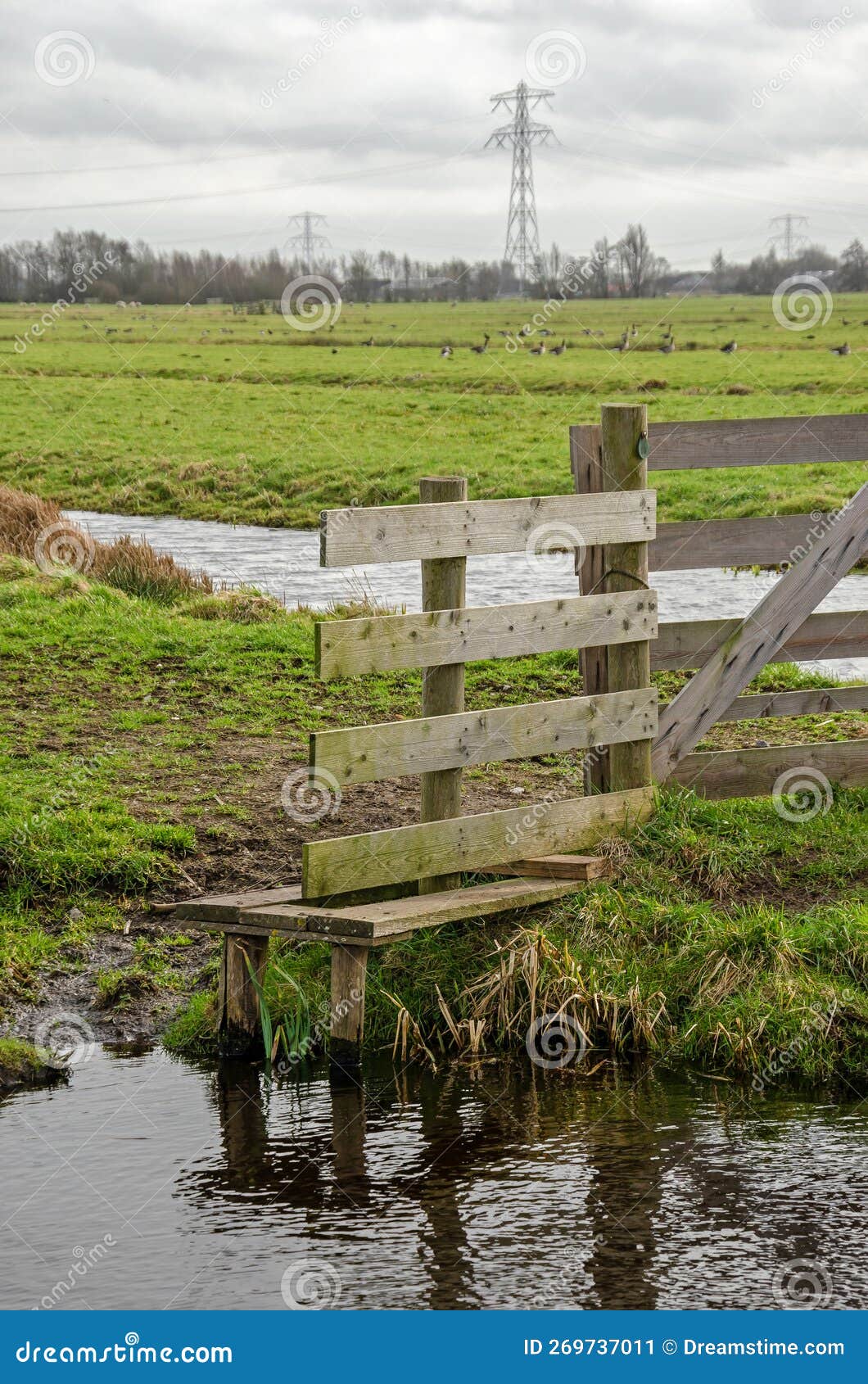 Fence crossing for hikers stock image. Image of tree - 269737011