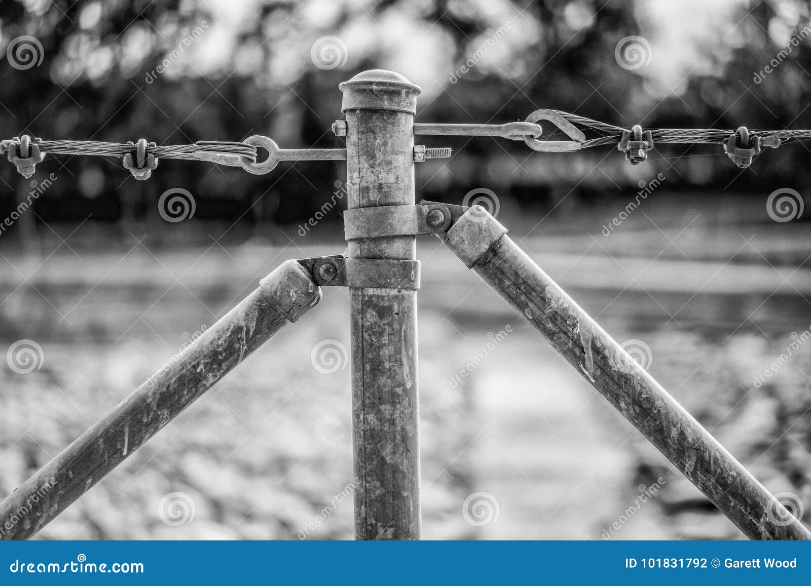 Fence Pole Post in Black and White Stock Photo - Image of cable, iron ...
