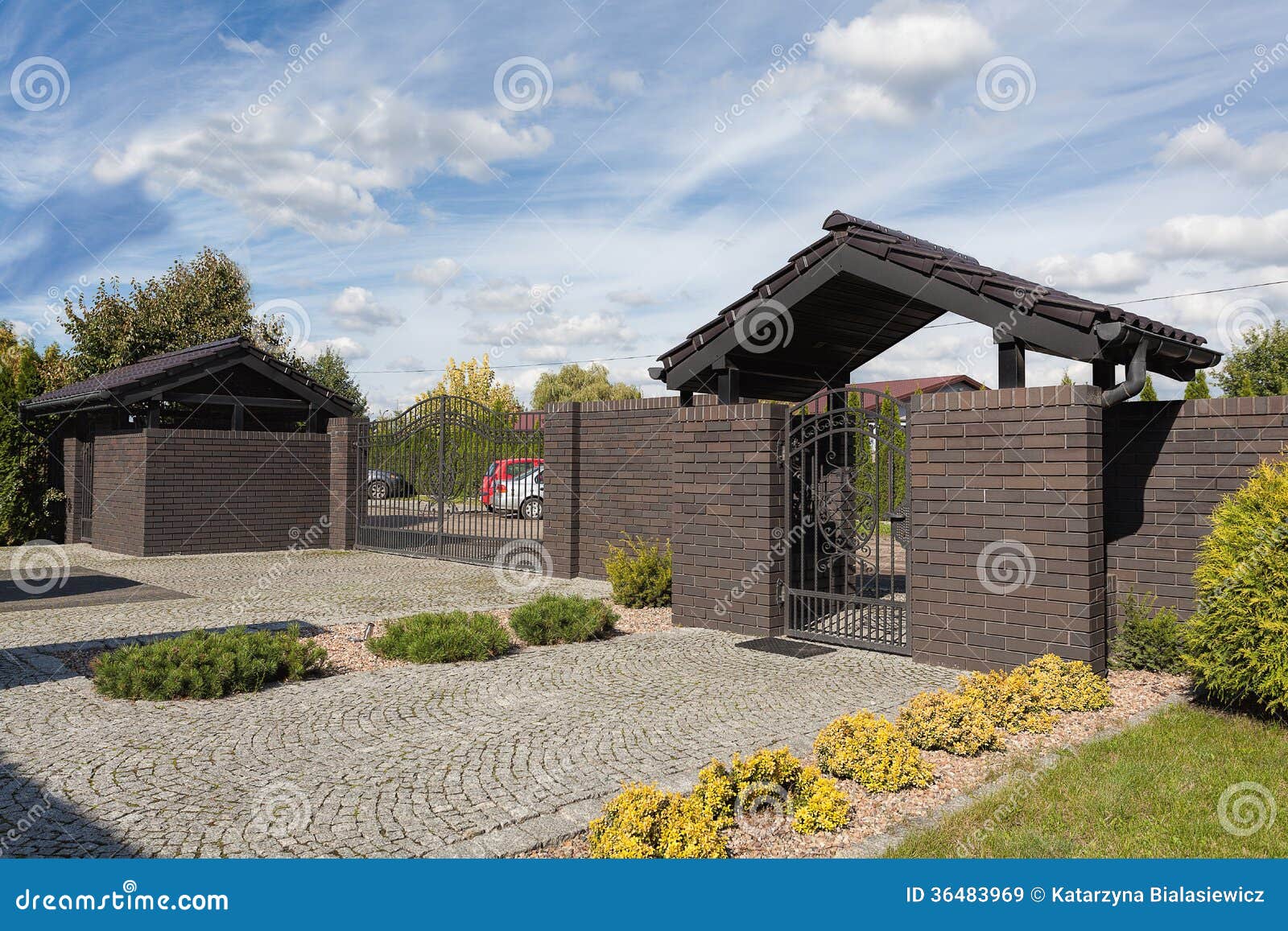 Fence to mansion stock image. Image of architecture, monumental - 36483969