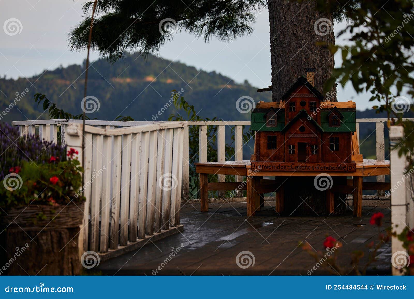 Fenced Viewpoint with a Wooden House on the Bench Around the Tree Stock ...