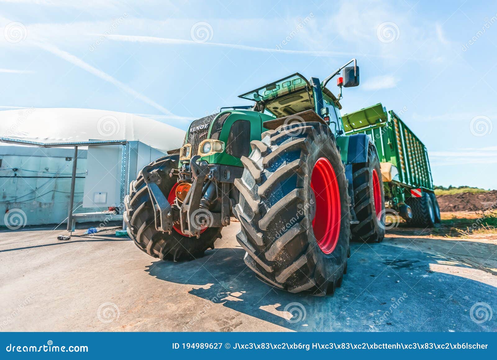 Fendt Tractor with a Loader Wagon, Working on a Biogas Plant Editorial ...