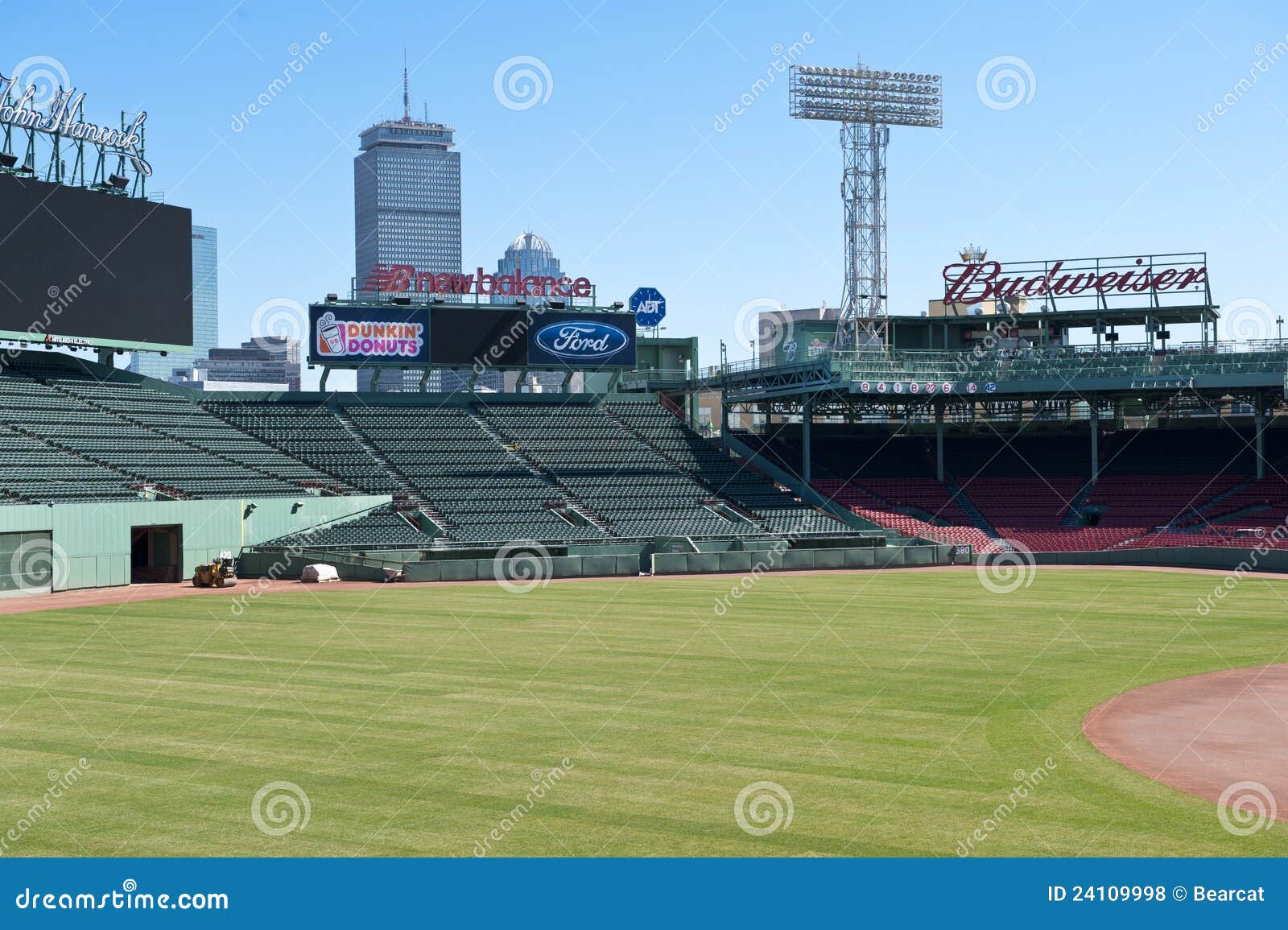 Fenway Park Outfield editorial stock photo. Image of boston - 24109998