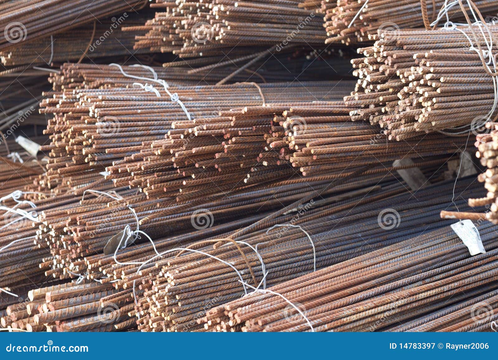 Fer en barre image stock. Image du supports, tige, rouillé - 14783397