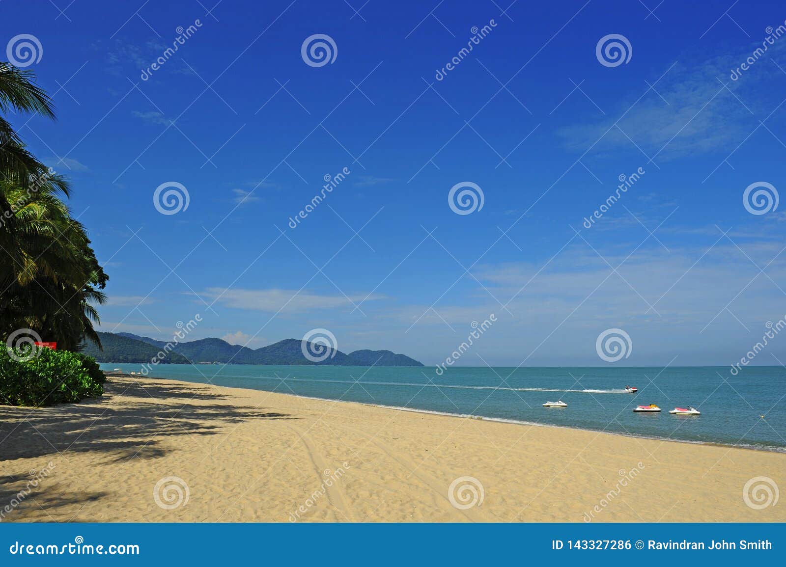 FERINGGI BEACH editorial photo. Image of northwest, seafront - 143327286