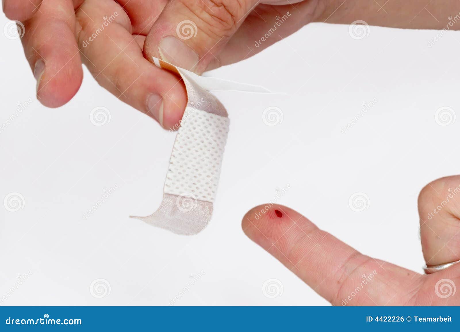 Ferita sanguinante fotografia stock. Immagine di emergenza - 4422226