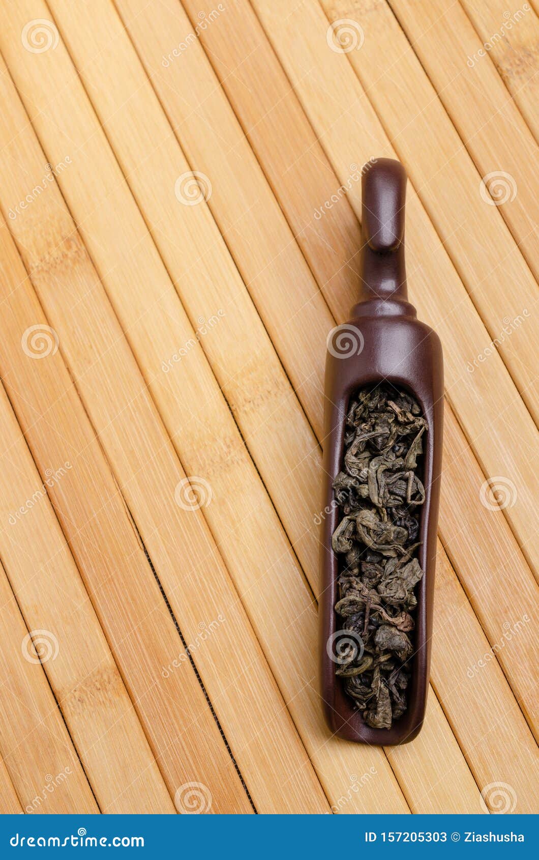 Fermented Dry Green Tea Leaves Stock Image - Image of beverage, bamboo ...