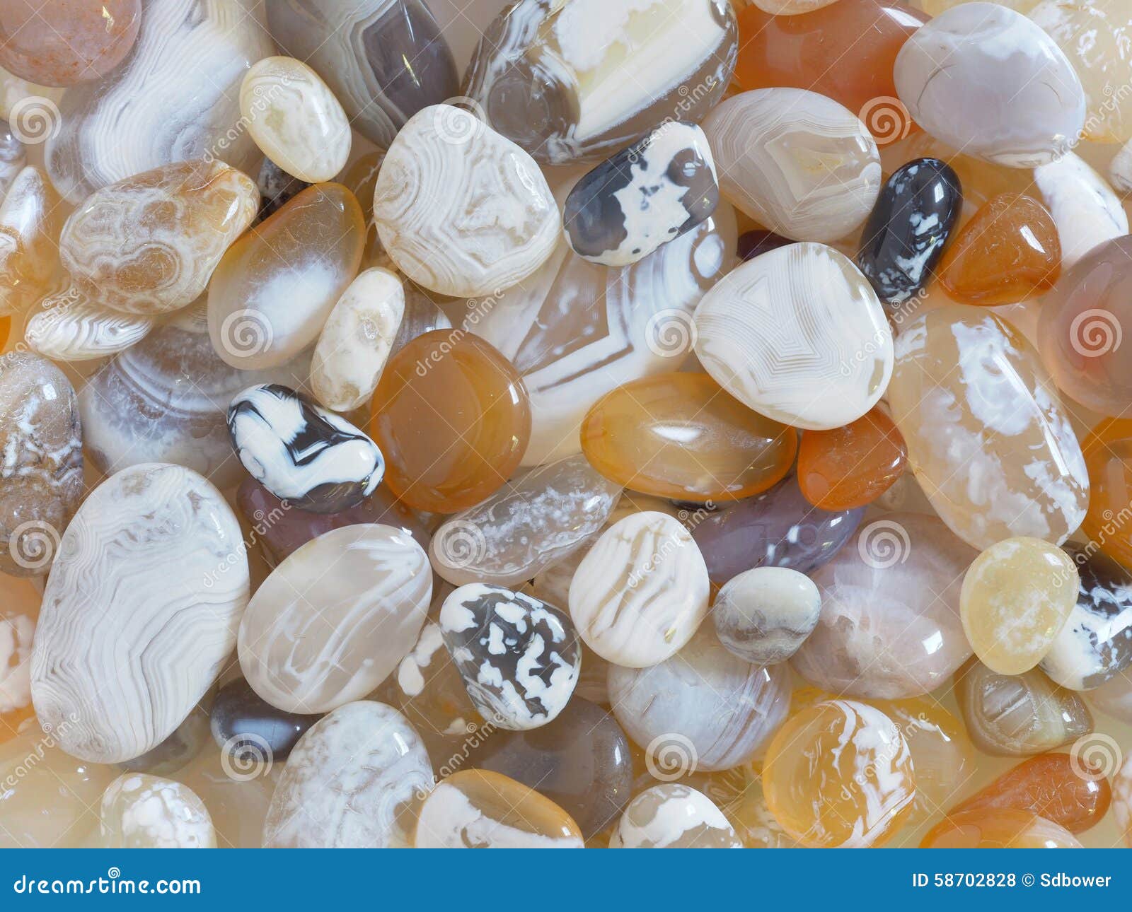 Fermez-vous Des Agates Polies De Plage Photo stock - Image du agate ...