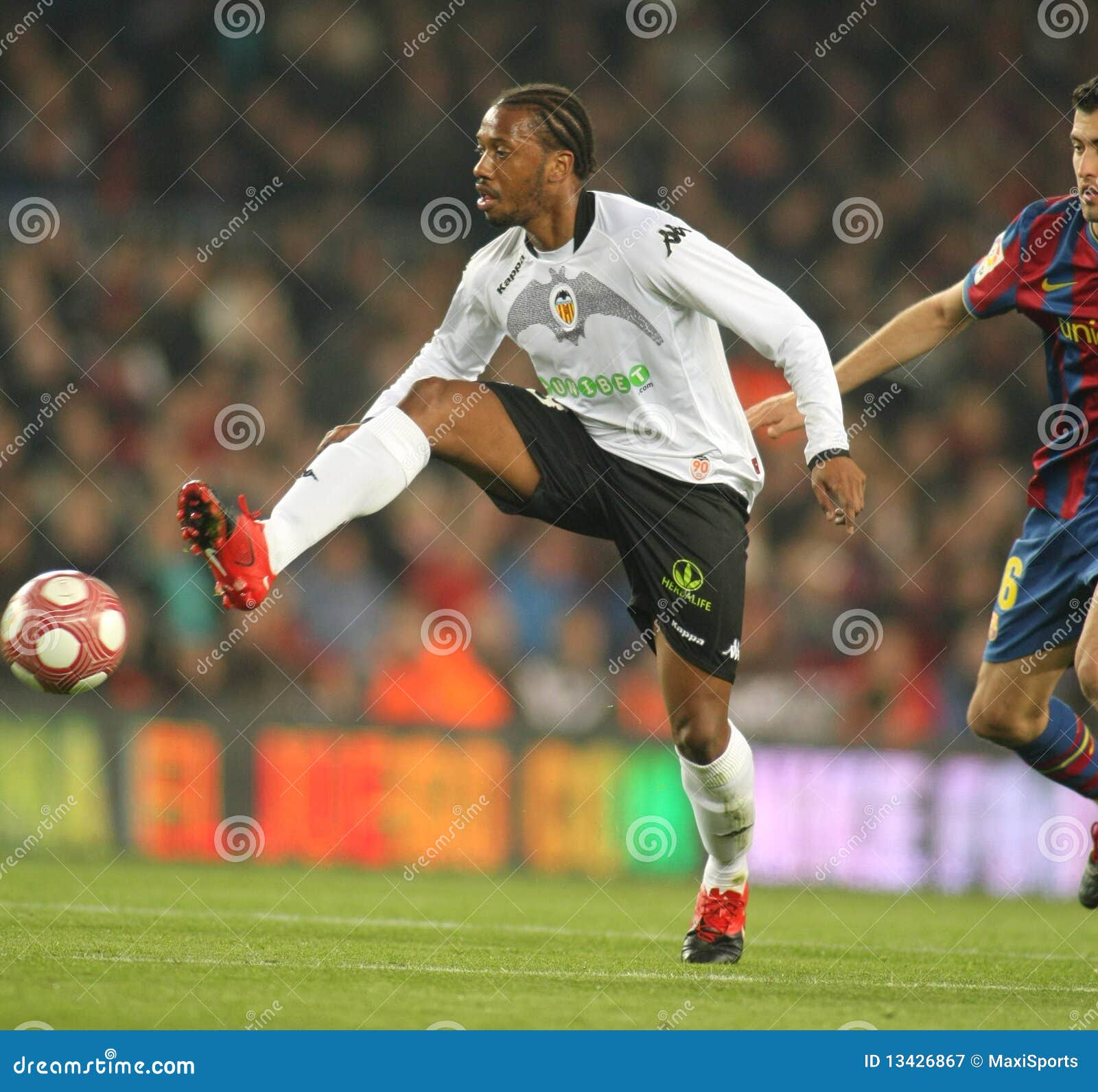 Fernandes of Valencia CF editorial photography. Image of liga - 13426867
