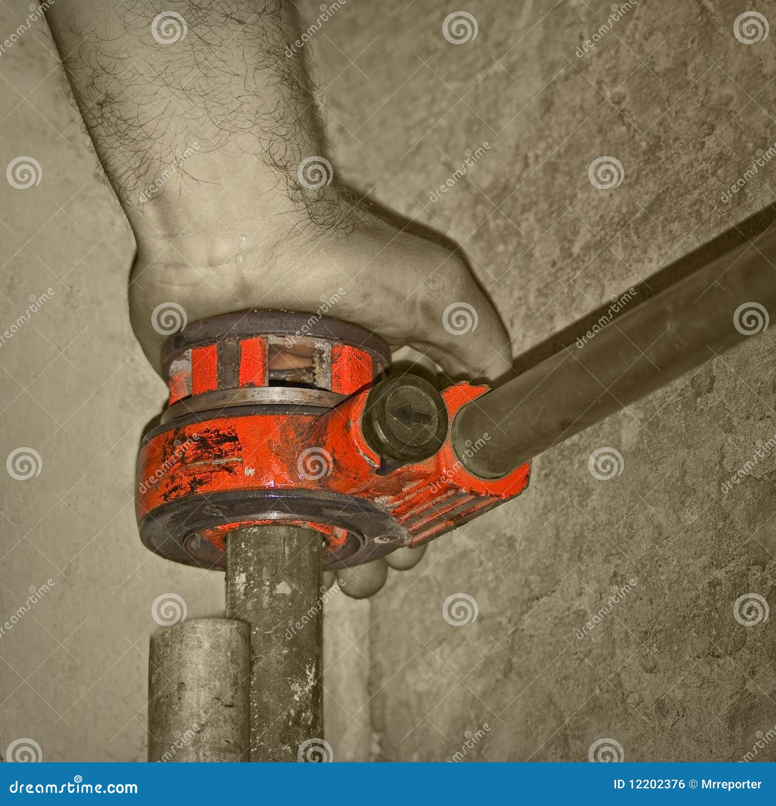 A Ferramenta Da Rosquear-estaca Foto de Stock - Imagem de homens, metal ...