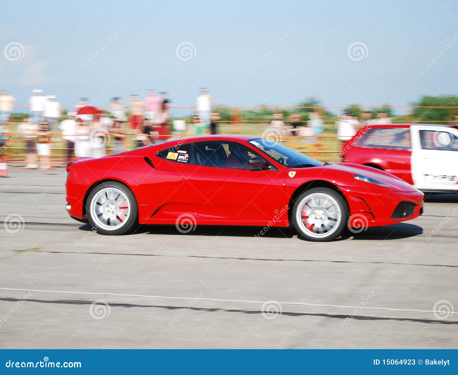 Ferrari rojo foto de archivo editorial. Imagen de adrenalina - 15064923