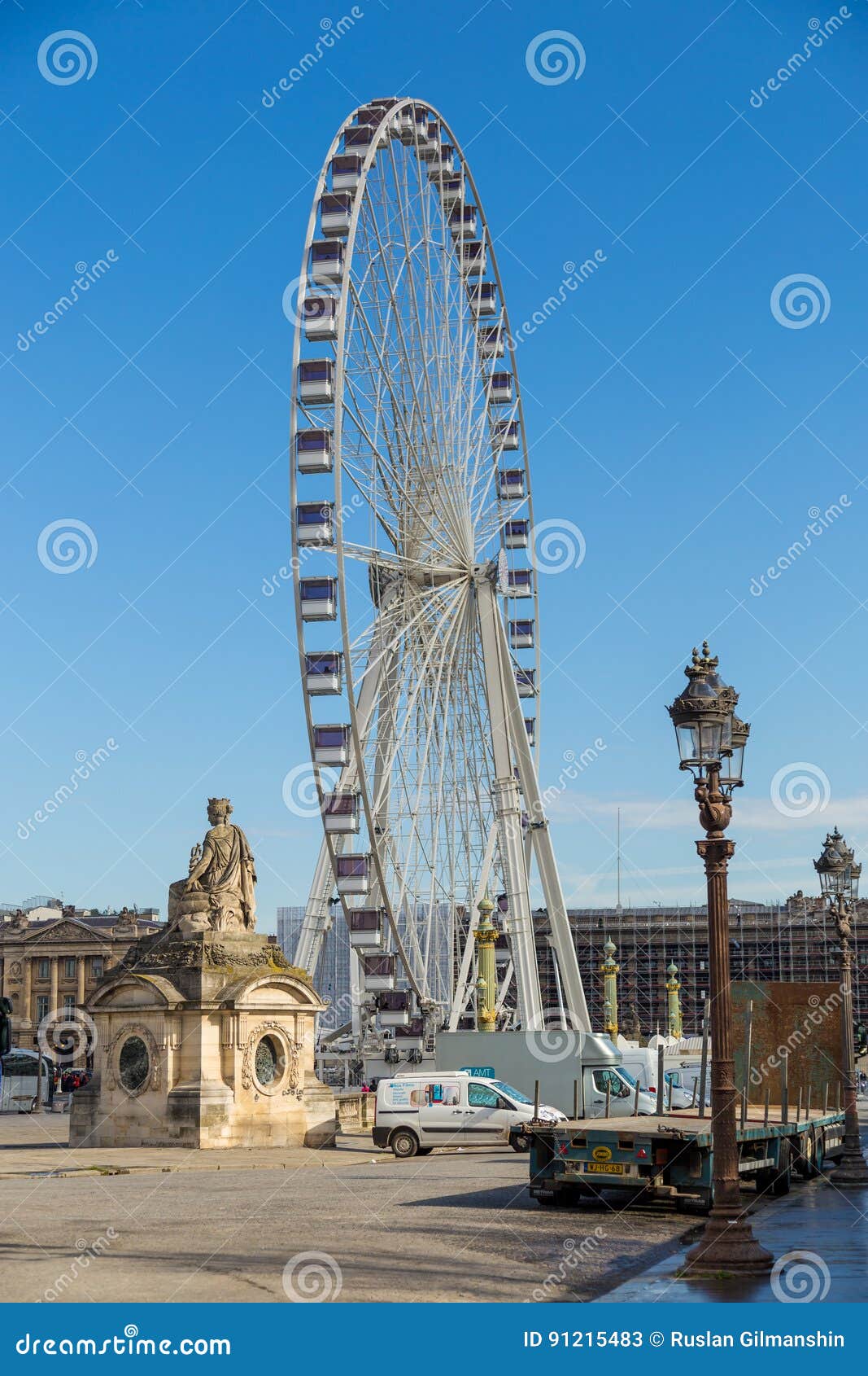Ferries Wheel in Paris at Dusk Editorial Stock Photo - Image of light ...