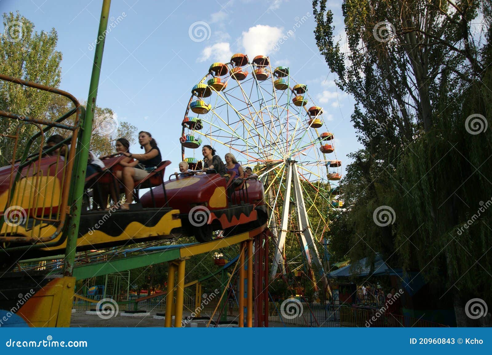Ferris viejos Luna Park foto de archivo editorial. Imagen de disneyland ...