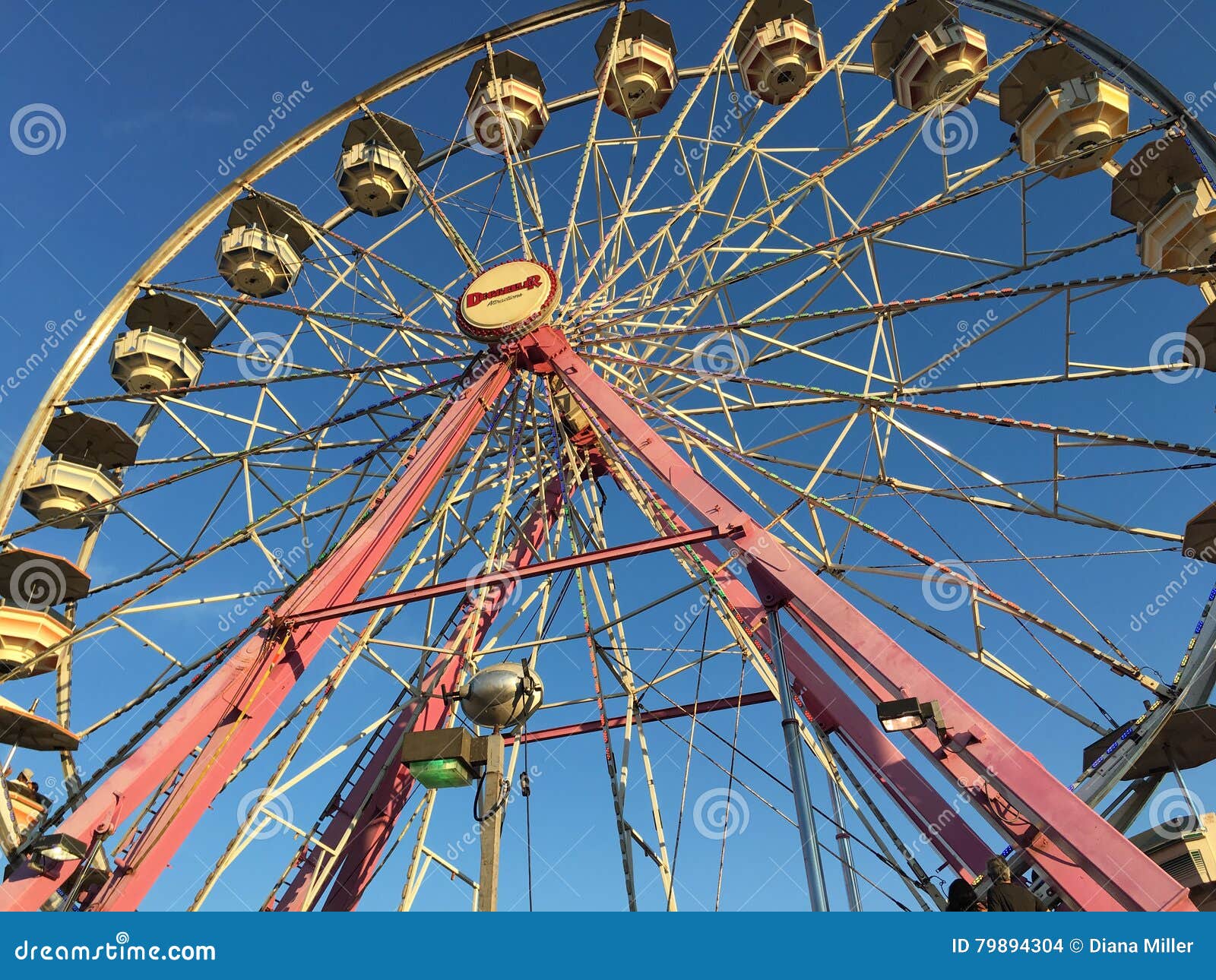 Ferris Wheel editorial stock image. Image of carnival - 79894304