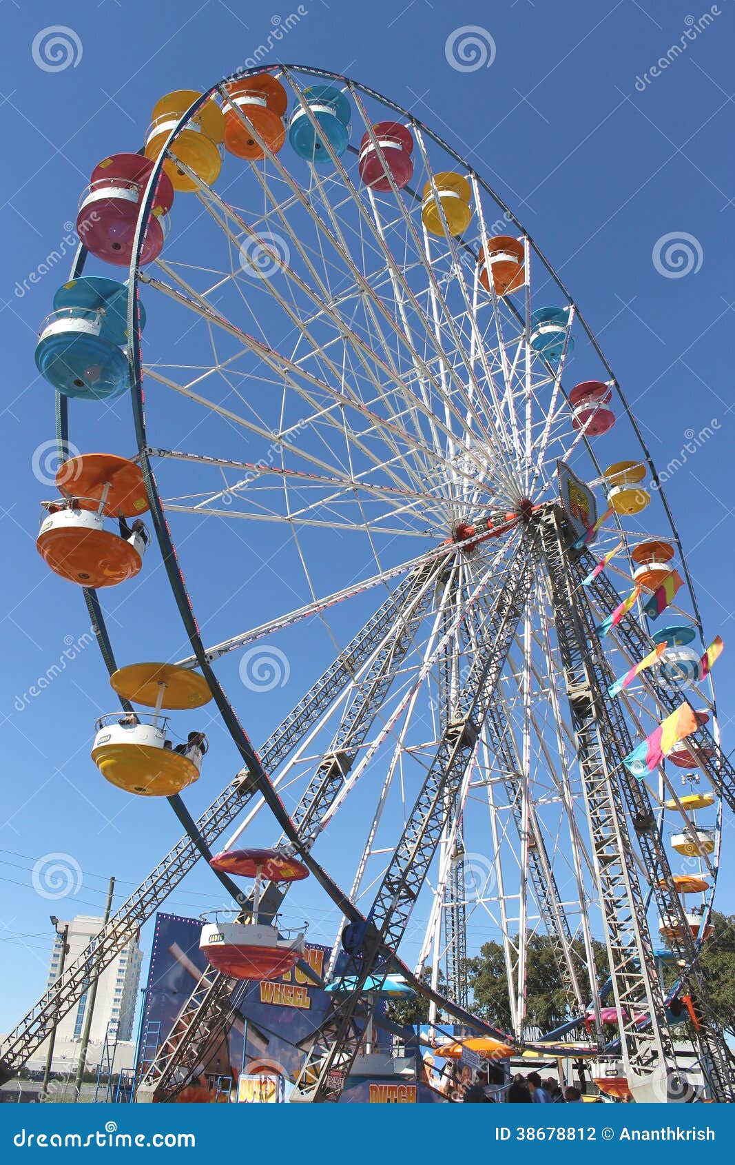 Ferris wheel editorial photography. Image of entertainment - 38678812