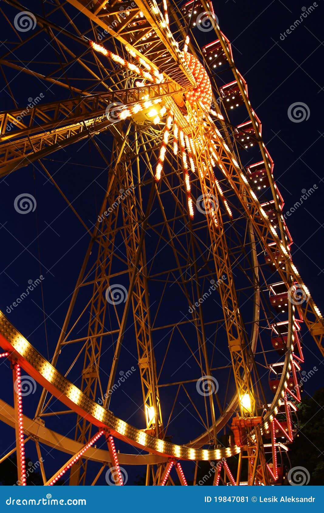 Ferris wheel at night stock image. Image of color, bright - 19847081
