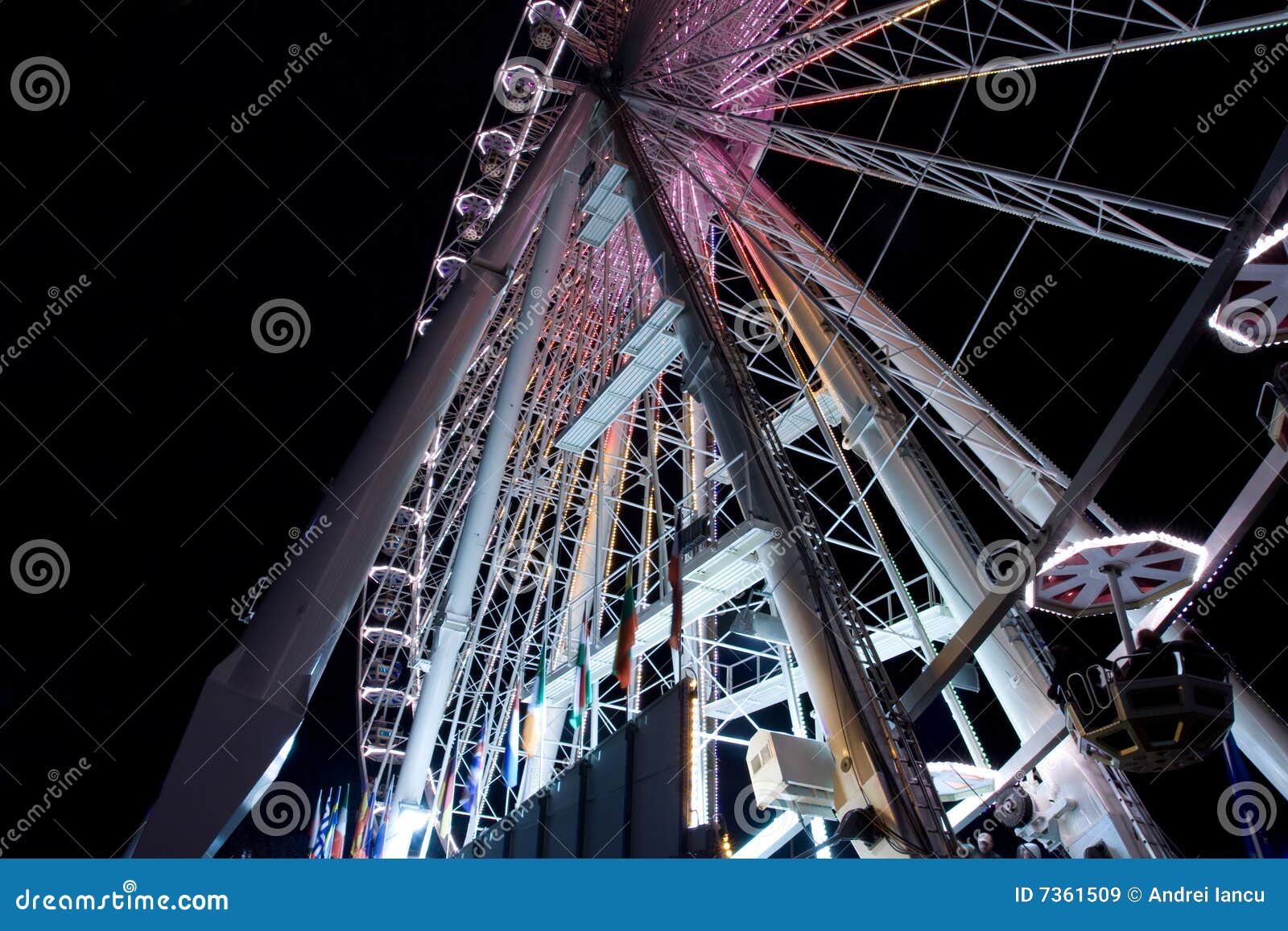 Ferris wheel at night stock image. Image of ride, recreation - 7361509