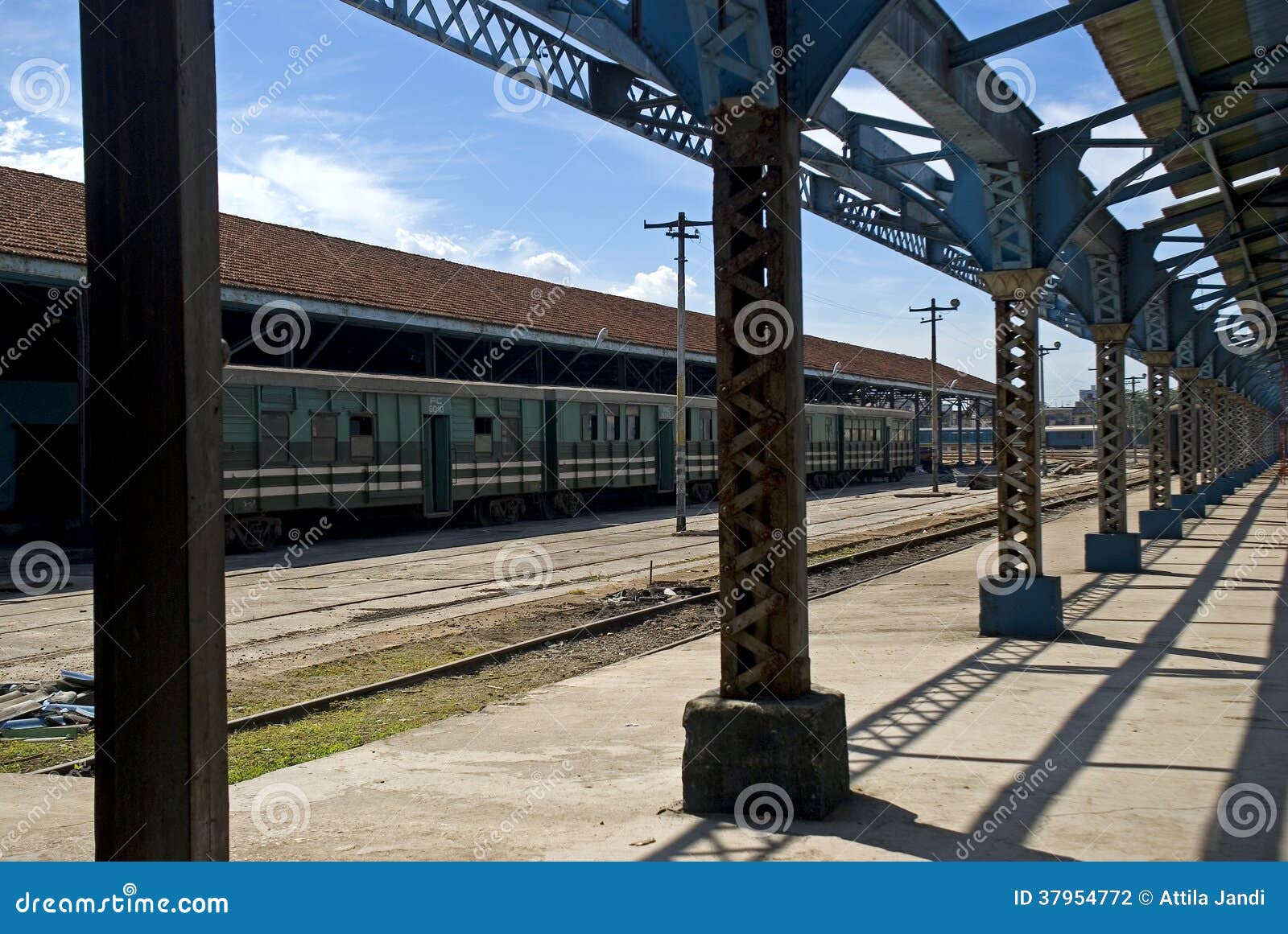Ferrocarril, La Habana, Cuba Fotografía editorial - Imagen de viejo ...