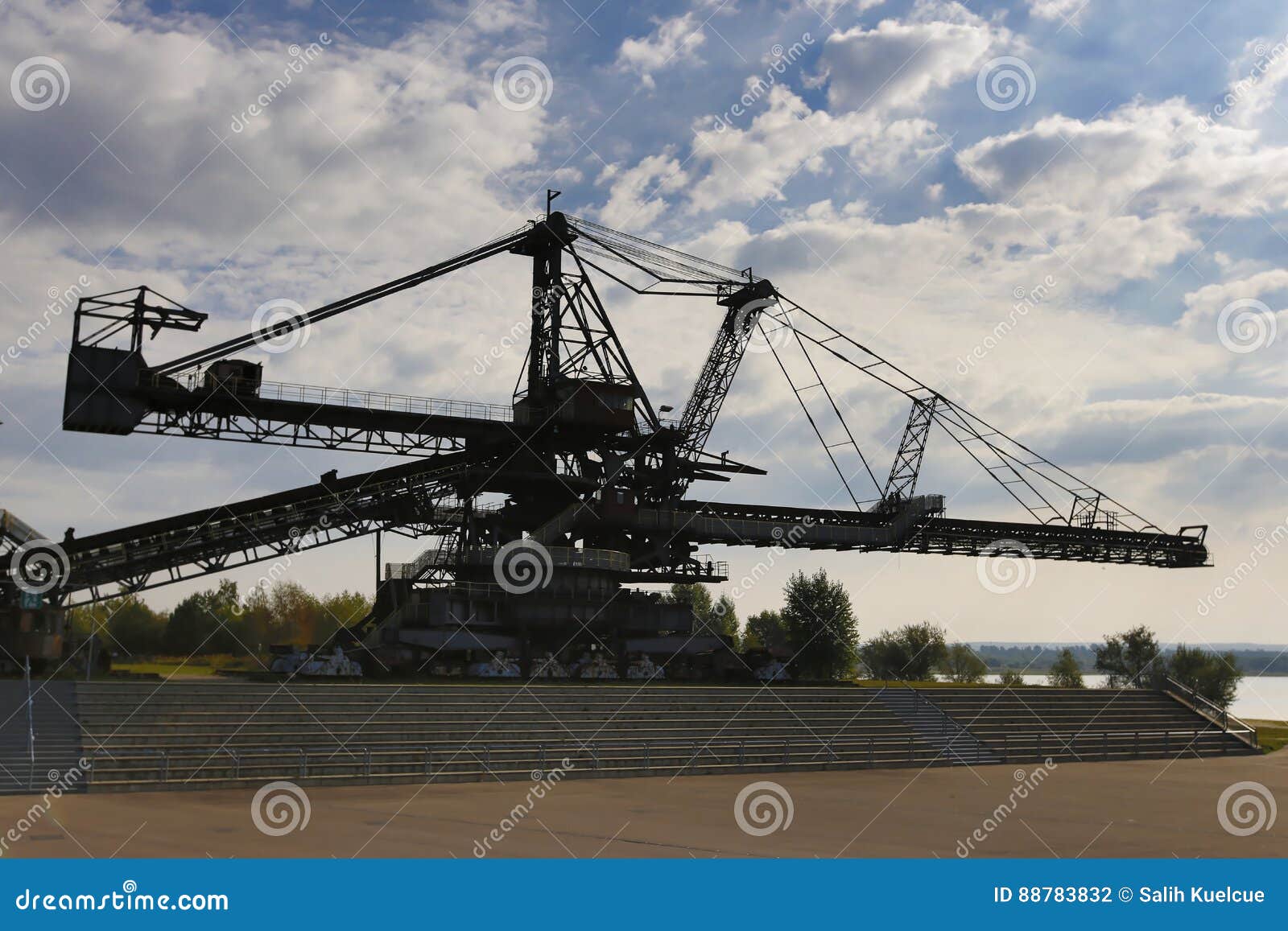 Ferropolis foto de archivo. Imagen de industria, coloso - 88783832