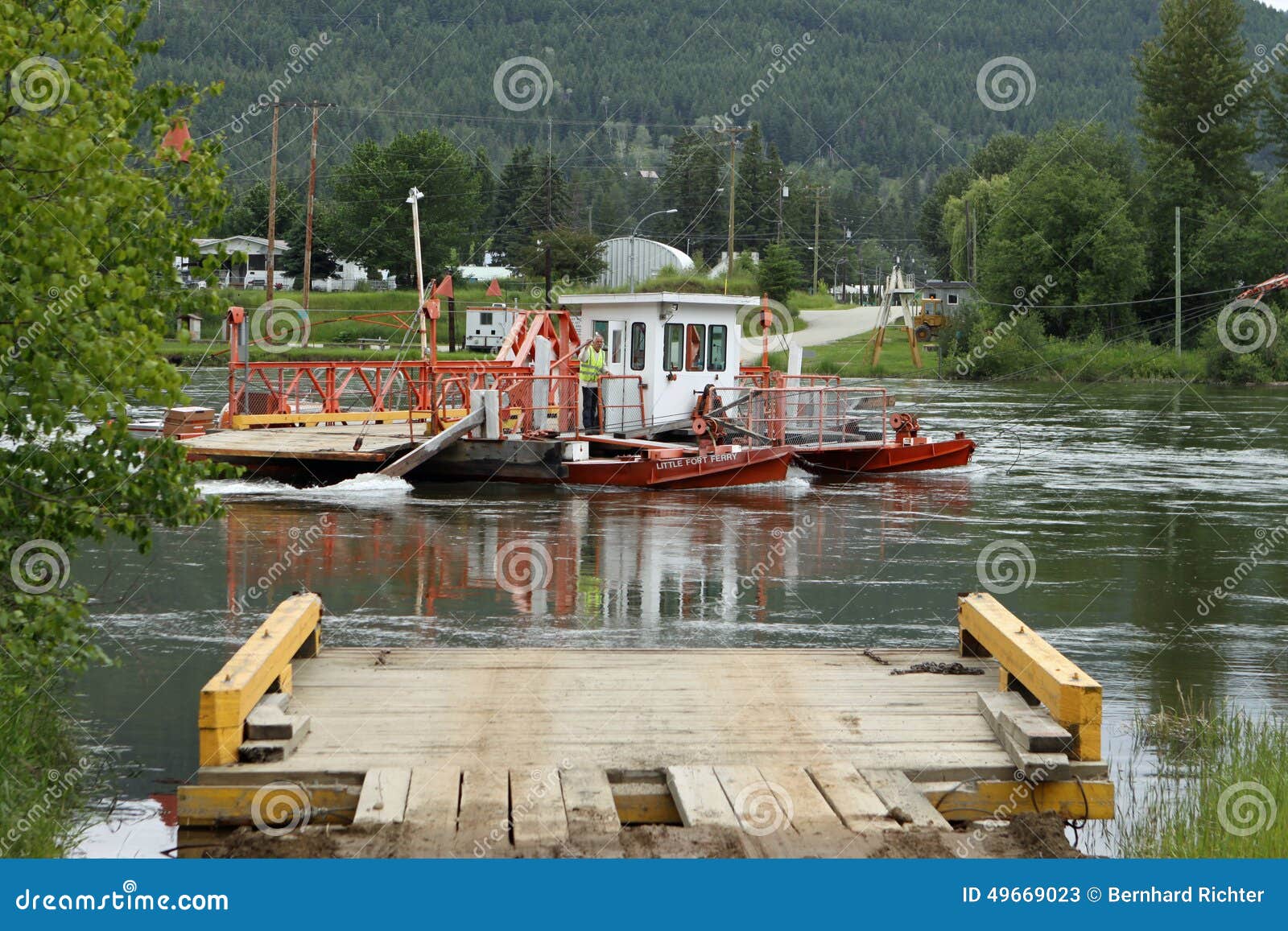 Ferry Across the North Thompson River Editorial Stock Photo - Image of ...
