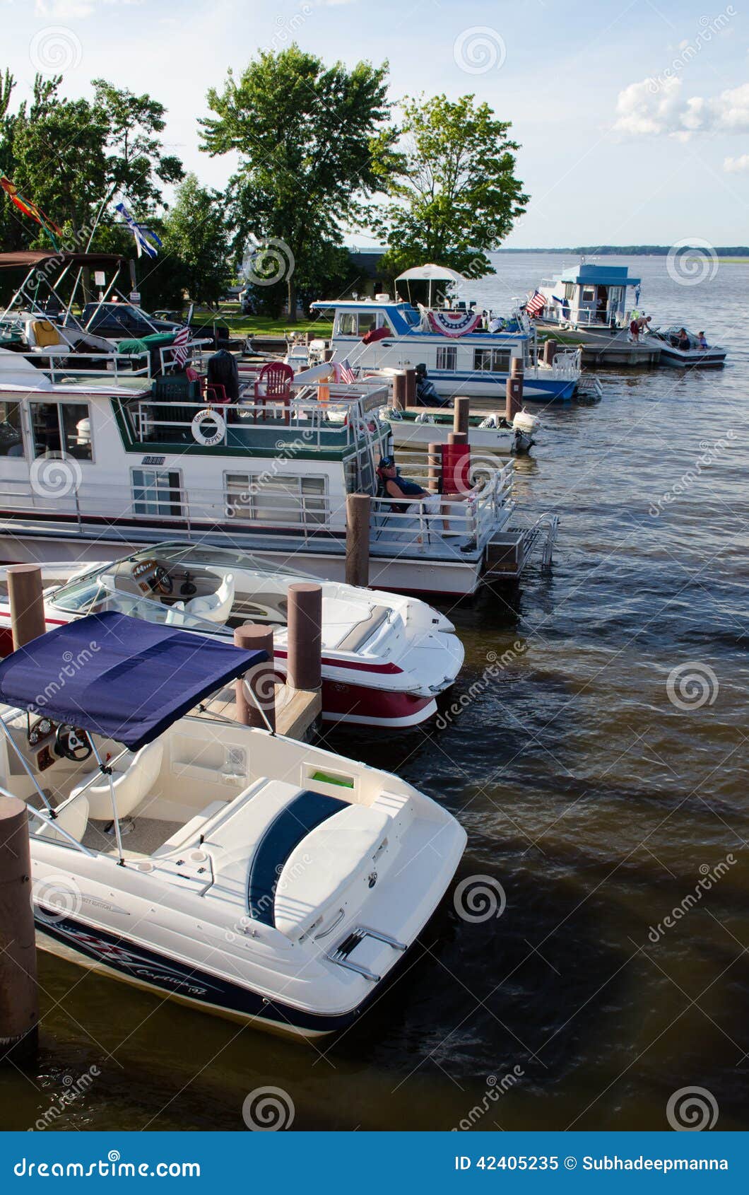 Ferry dock editorial image. Image of small, coast, ferry - 42405235