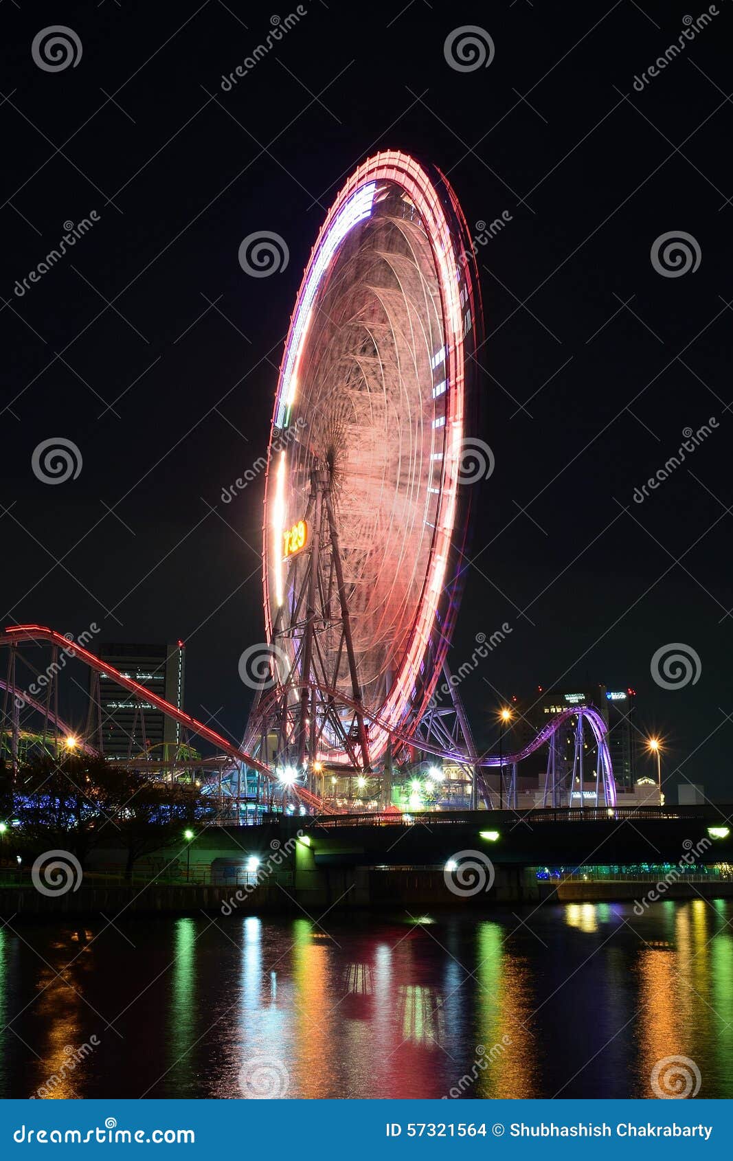 Ferry Wheel in Yokohama, Japan Stock Photo - Image of circle, yokohama ...