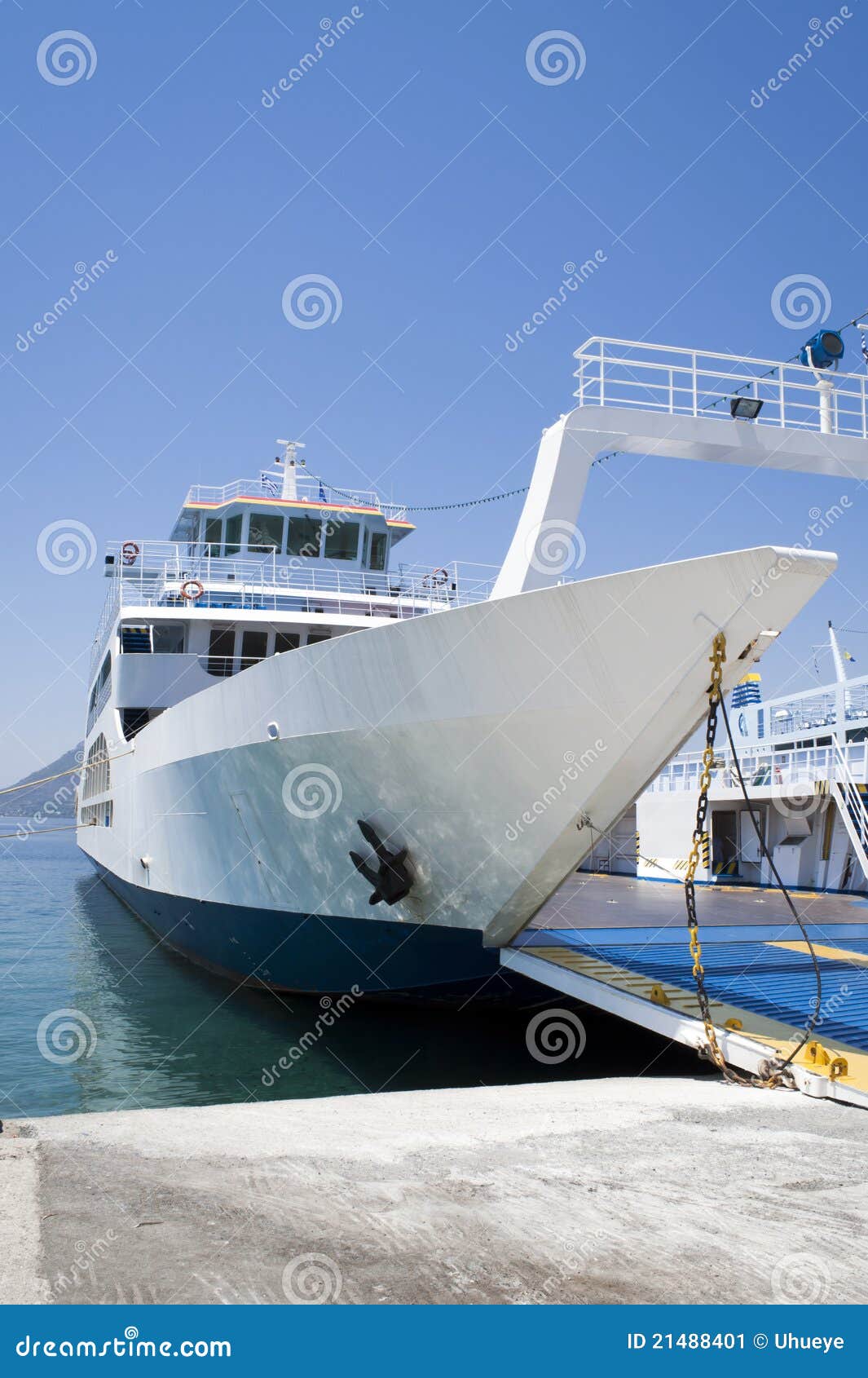 Ferryboat from the Front Side Stock Image - Image of empty, sunny: 21488401